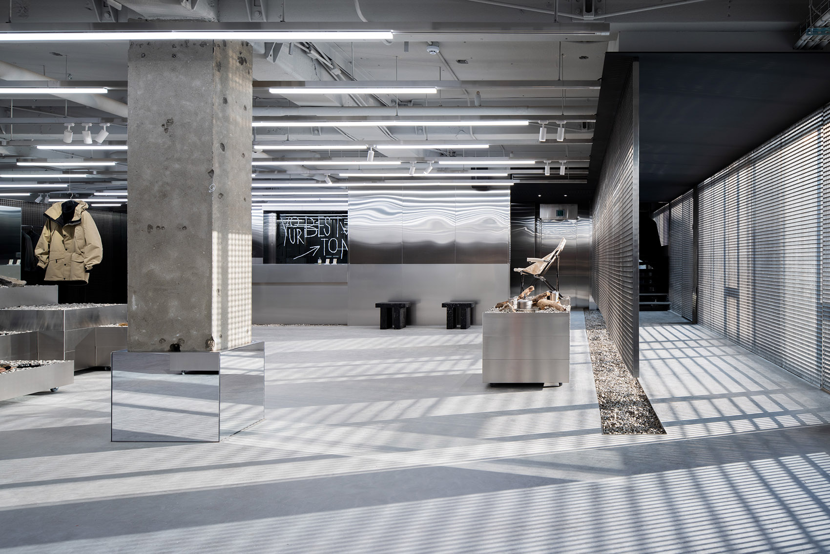 KOLON SPORT Hannam Store by Studio Fragment - 谷德设计网