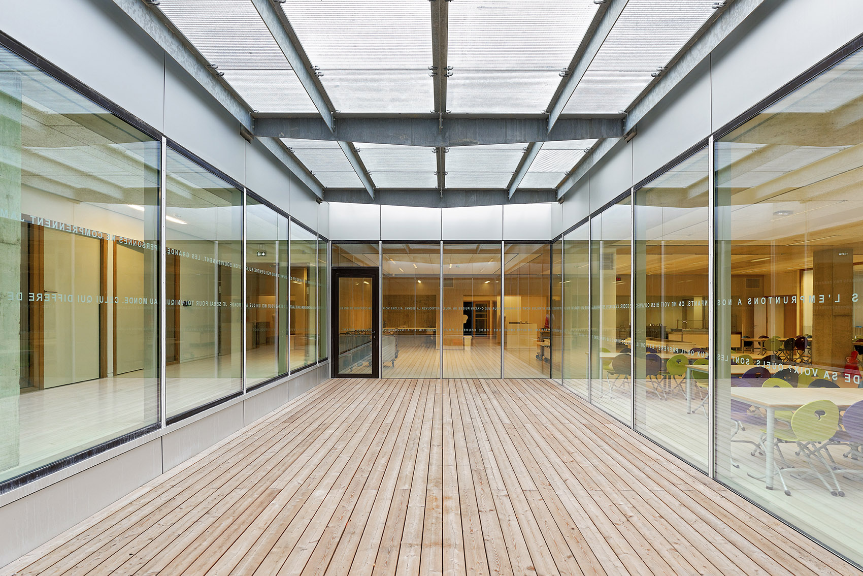 School Center and Leisure Activity Center in Antony by Dietmar ...