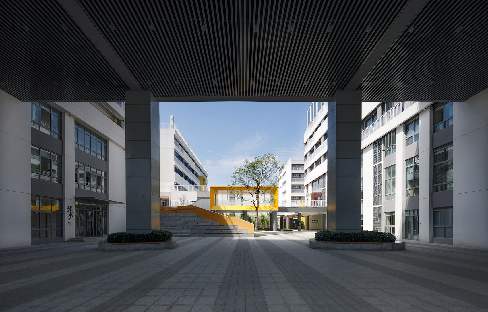 Foshan Meisha Bilingual School, China by GND Jiedi Landscape Design - 谷德设计网