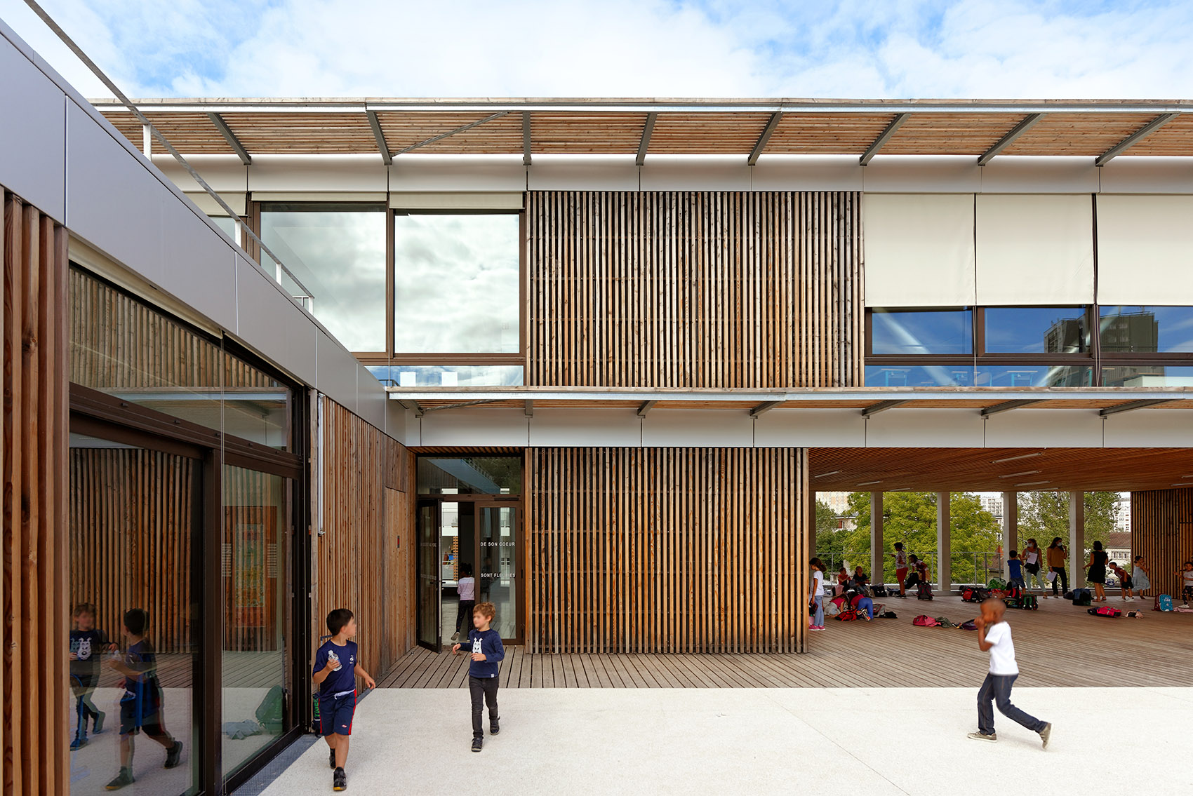 School Center and Leisure Activity Center in Antony by Dietmar ...