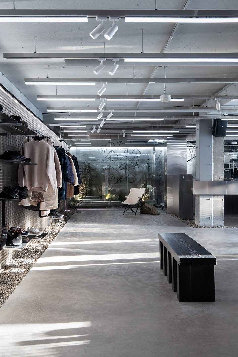 KOLON SPORT Hannam Store by Studio Fragment - 谷德设计网