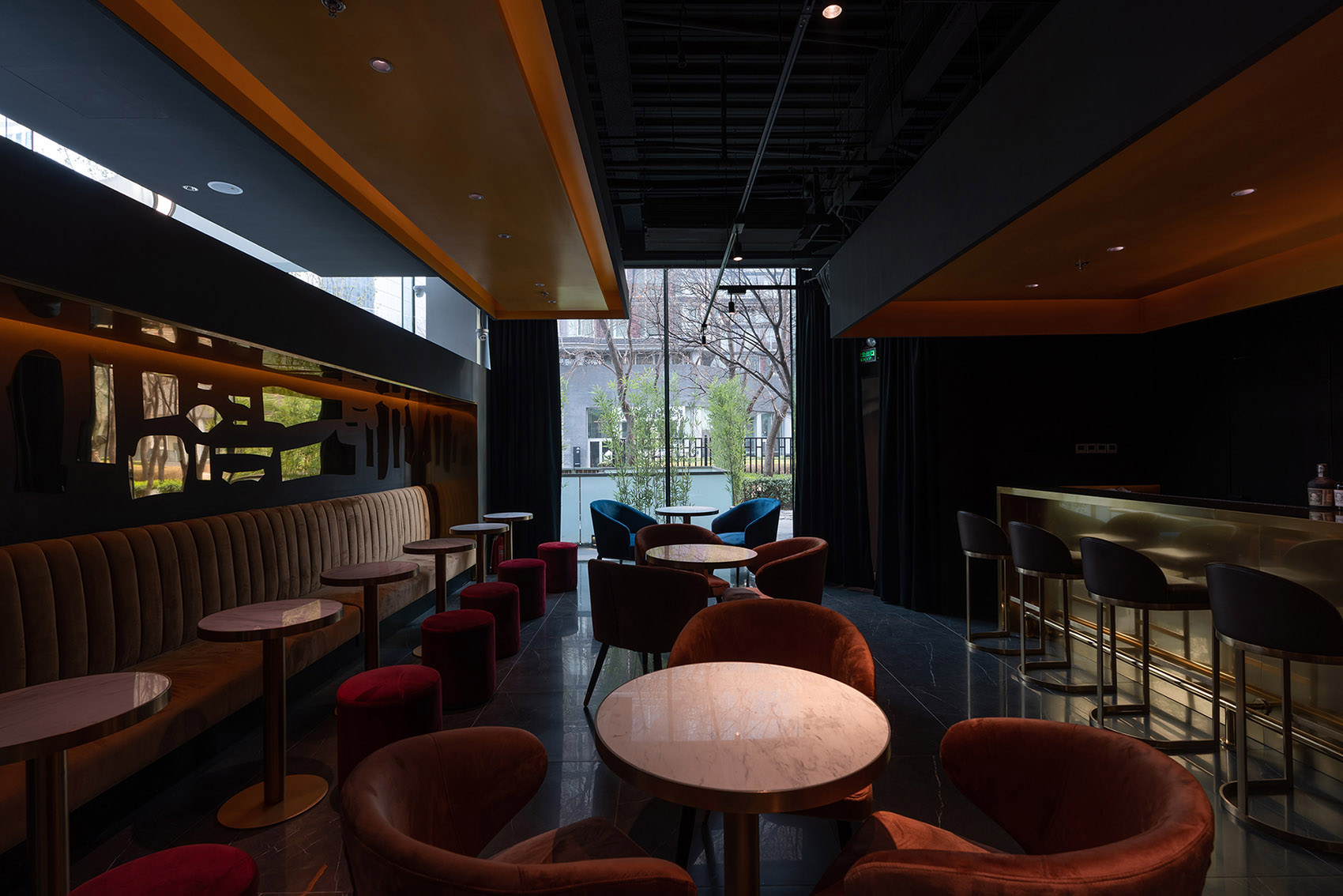 Mr. Dandy – Day and Night, Beijing, China by B336 Design Group - 谷德设计网