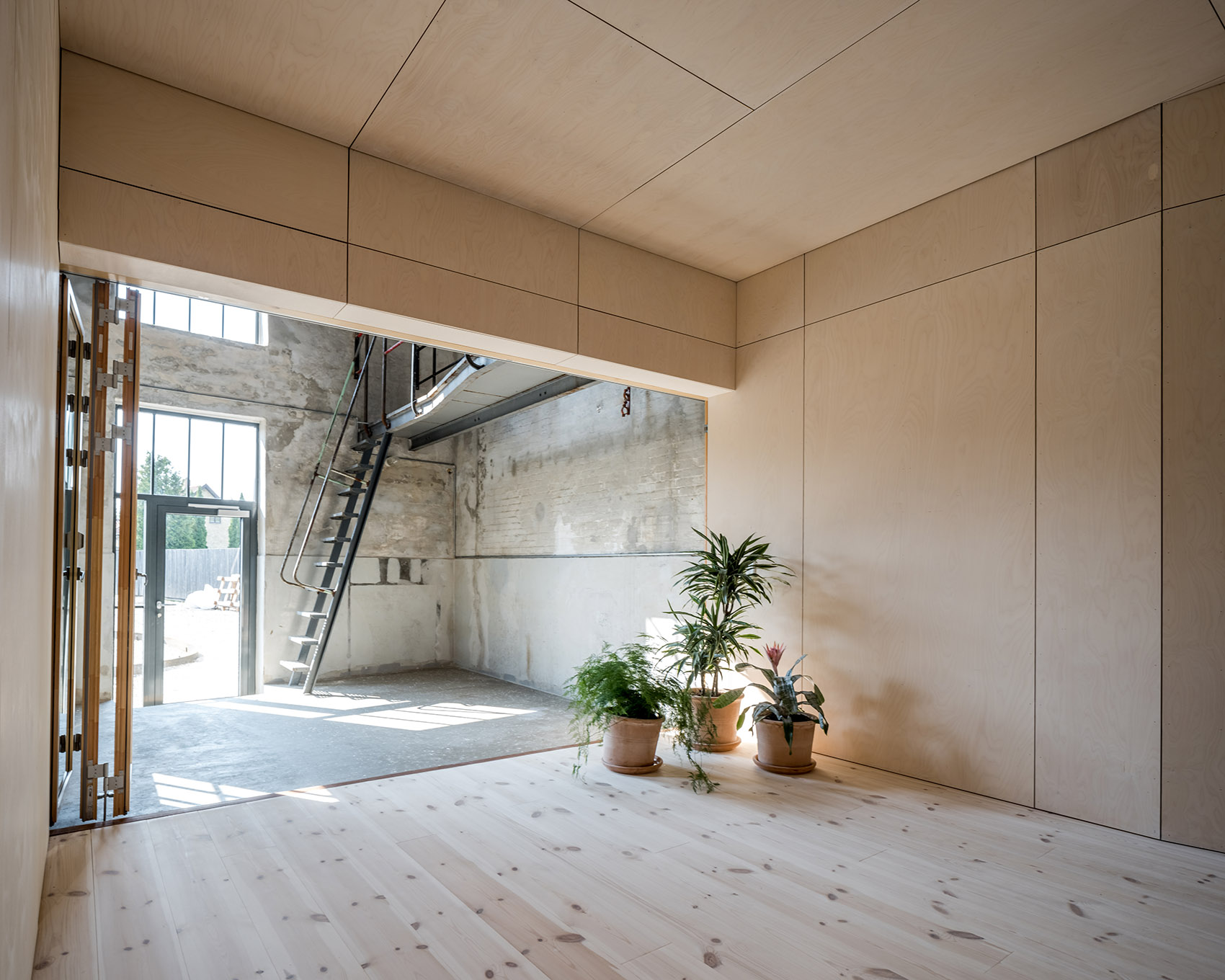 Rebirth of Fabers Factories by Arcgency - 谷德设计网