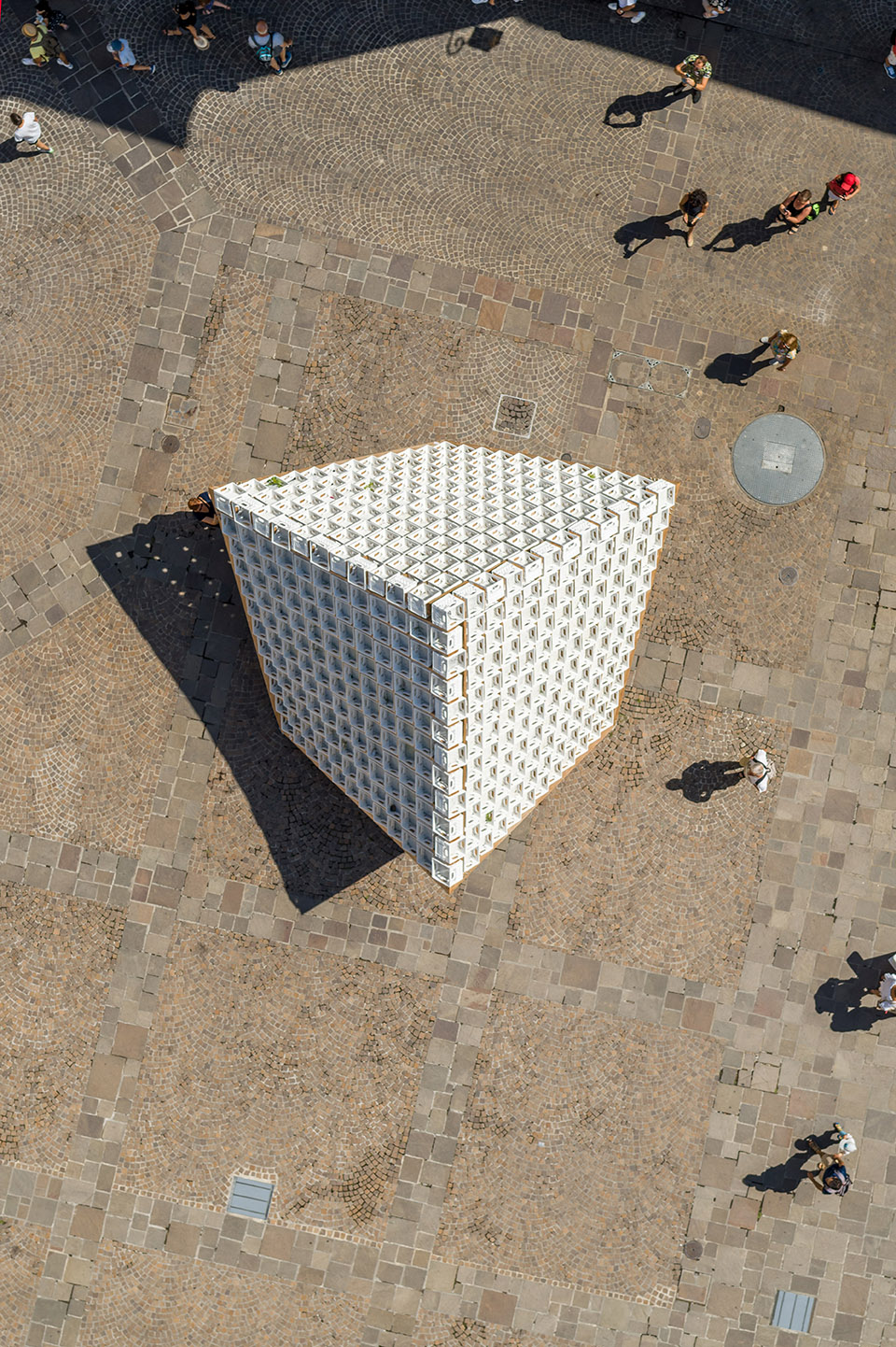 Living Pavilion, Annecy by Behin Ha - 谷德设计网