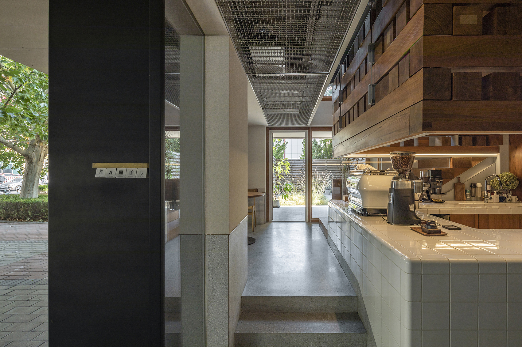 The Radio Coffee, China by SpaceStation - 谷德设计网