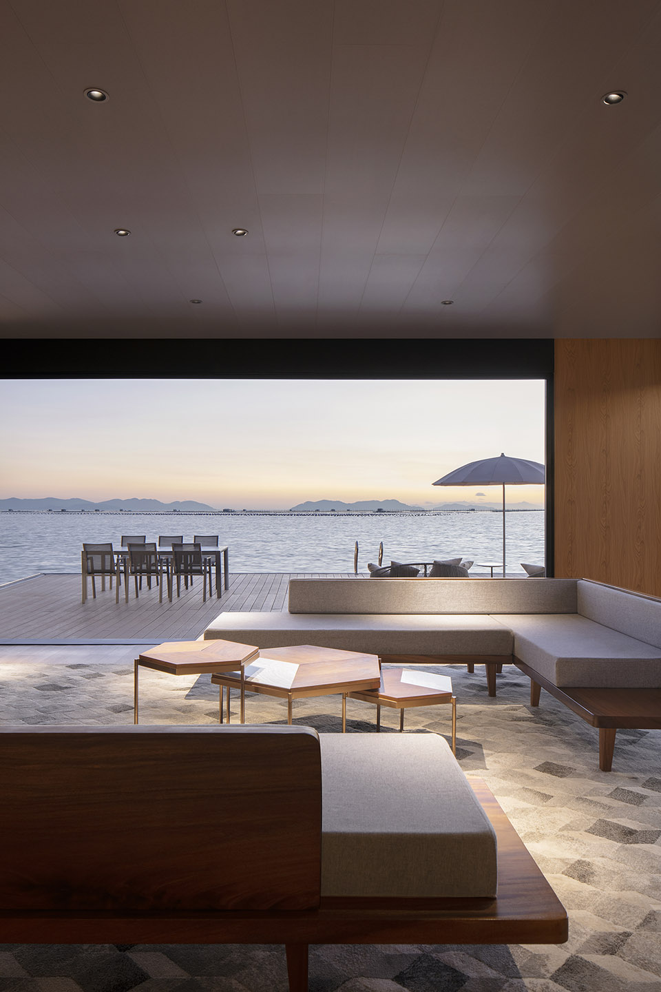 Hi Sea Floating Hotel, China by Balance Design - 谷德设计网