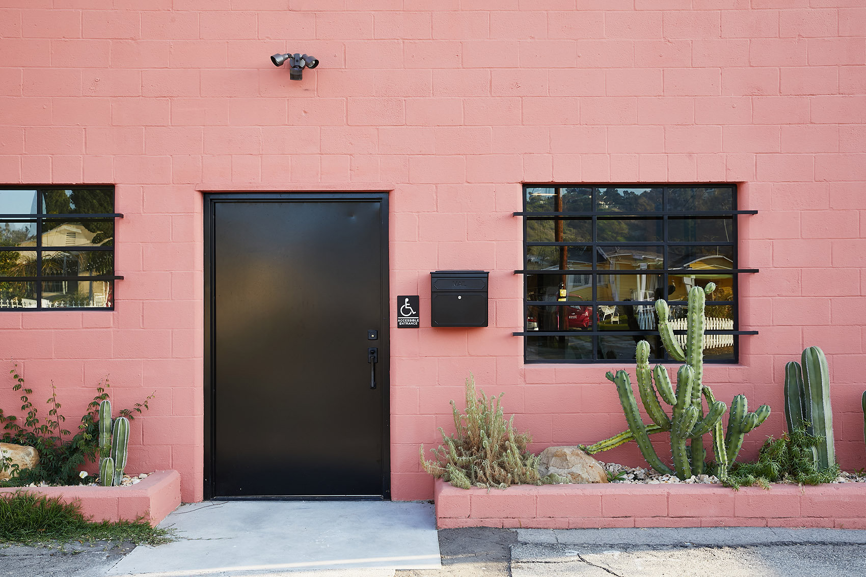 Lazy Eye by Wick Architecture & Design + LAND Design Studio - 谷德设计网