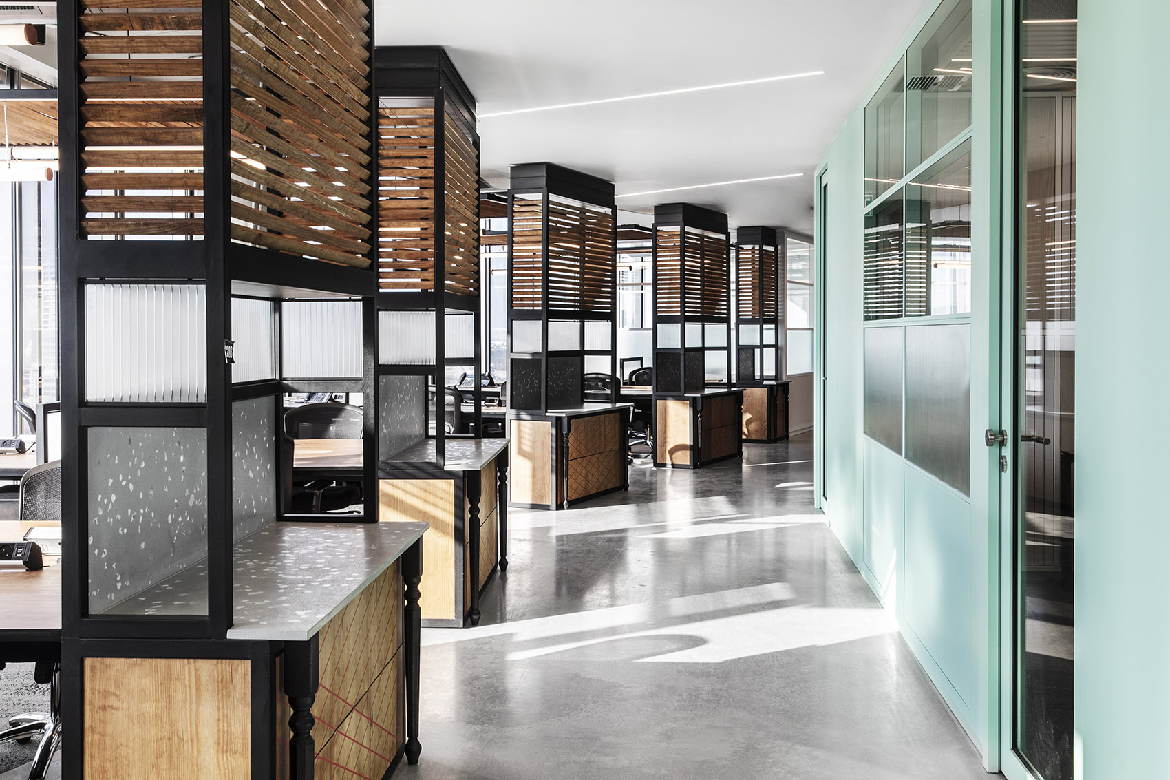 NATURAL INTELLIGENCE Offices by Roy David Architecture - 谷德设计网