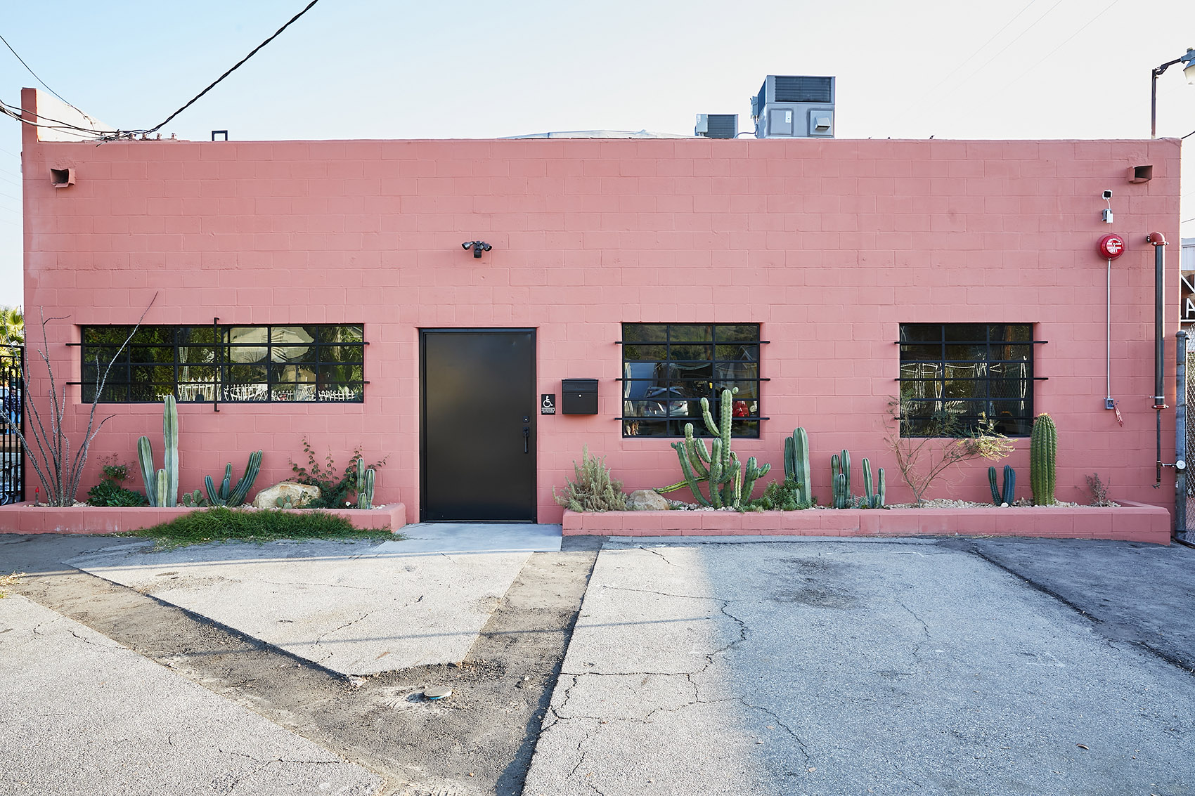 Lazy Eye by Wick Architecture & Design + LAND Design Studio - 谷德设计网