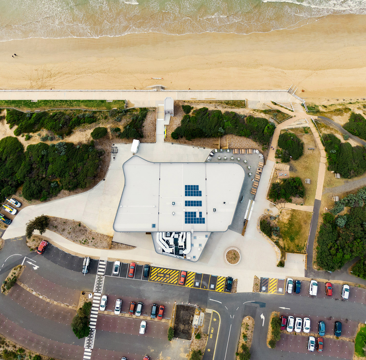 Ocean Grove Surf Life Saving Club by Wood Marsh - 谷德设计网