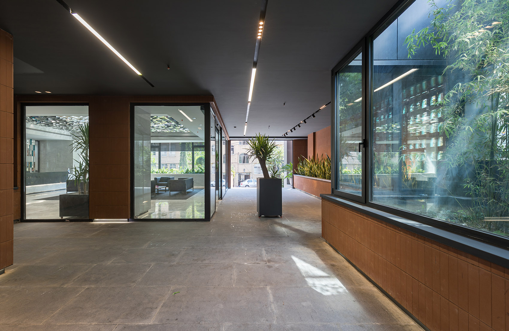 Sharif Office Building by Hooba design - 谷德设计网