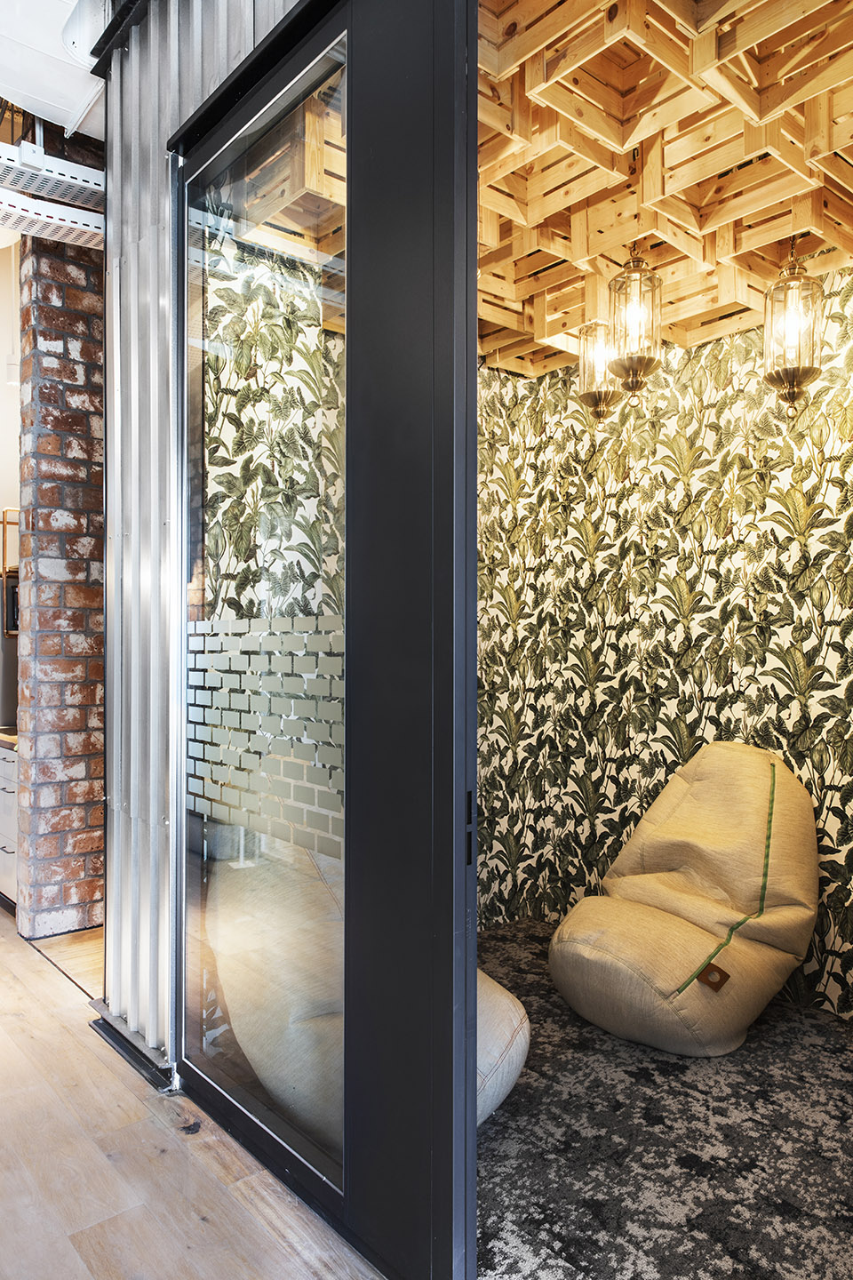 Brain Embassy, Israel by Roy David Architecture - 谷德设计网