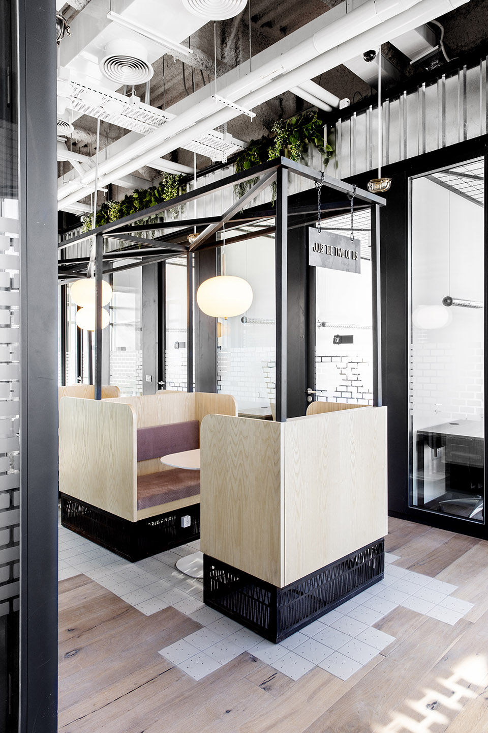 Brain Embassy, Israel by Roy David Architecture - 谷德设计网