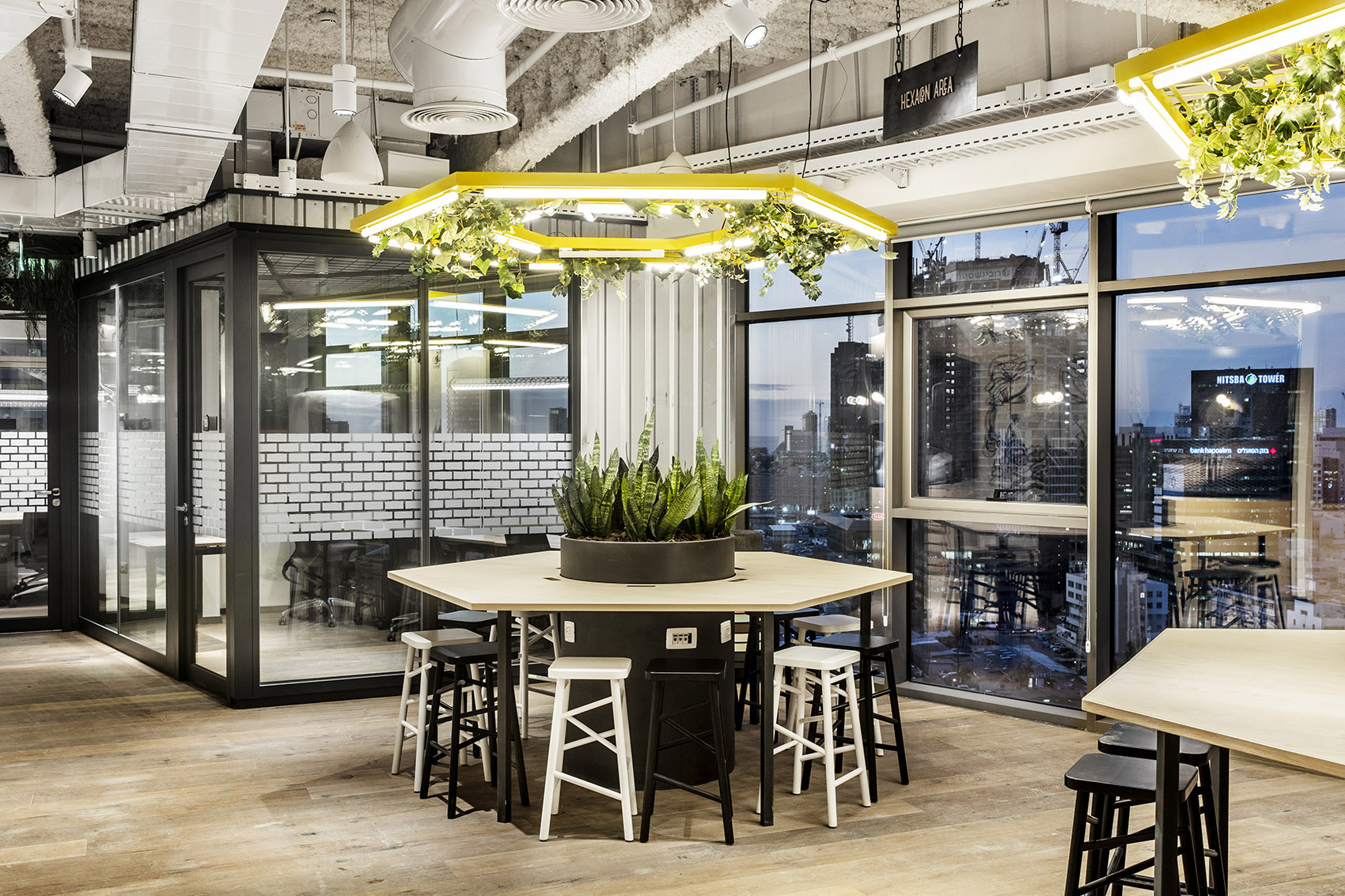 Brain Embassy, Israel by Roy David Architecture - 谷德设计网