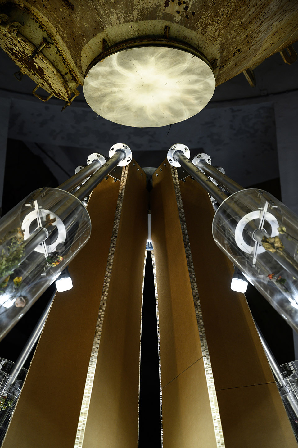 Joints Pavilion III Sand Clock Installation, China by Roarc Renew - 谷德设计网