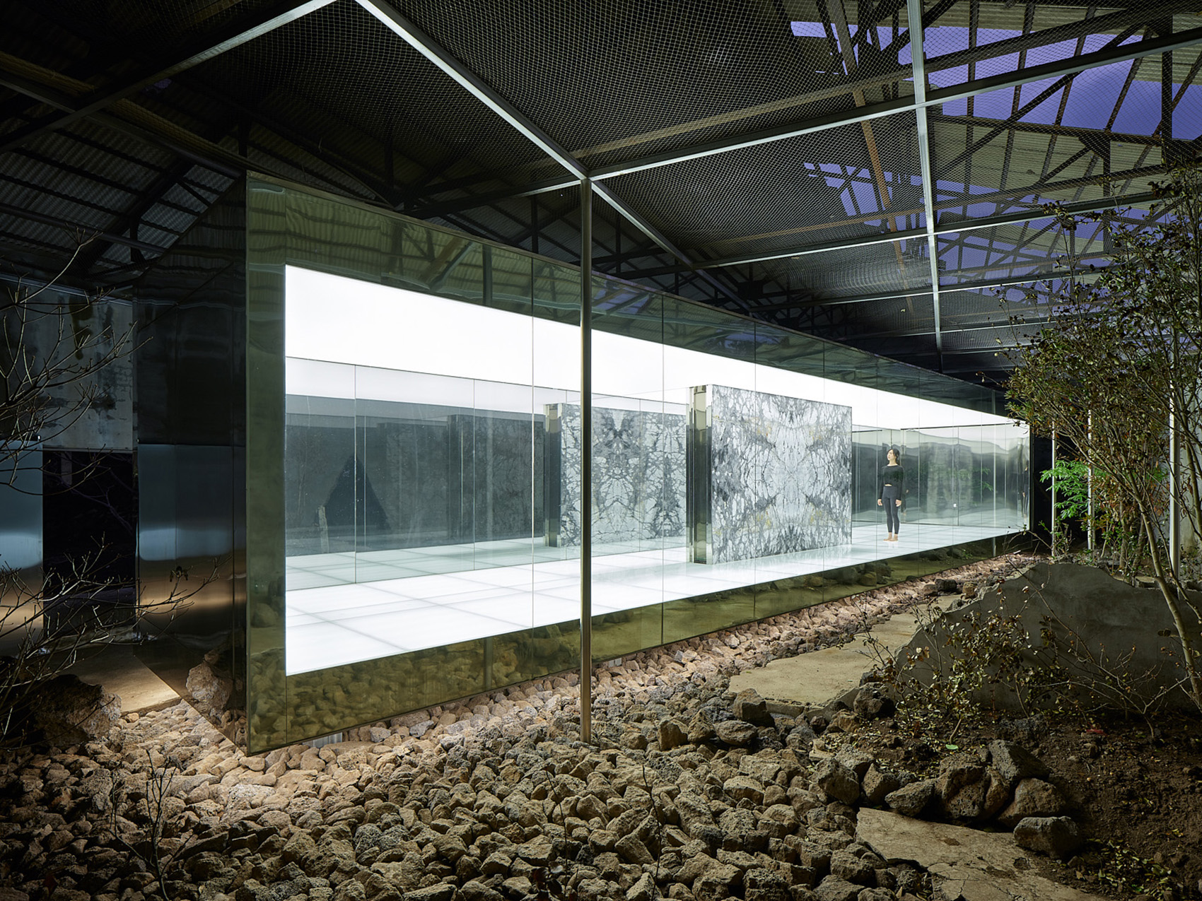 GONGBECH_UNTOUCHABLE HEART by SF LAB - 谷德设计网