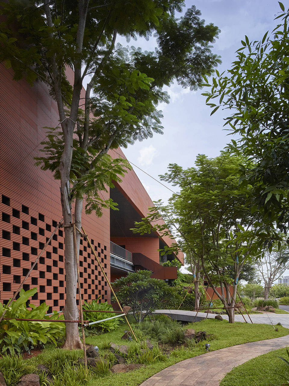 RSC Building, China by THAD and Beijing Tsinghua Tongheng Urban ...