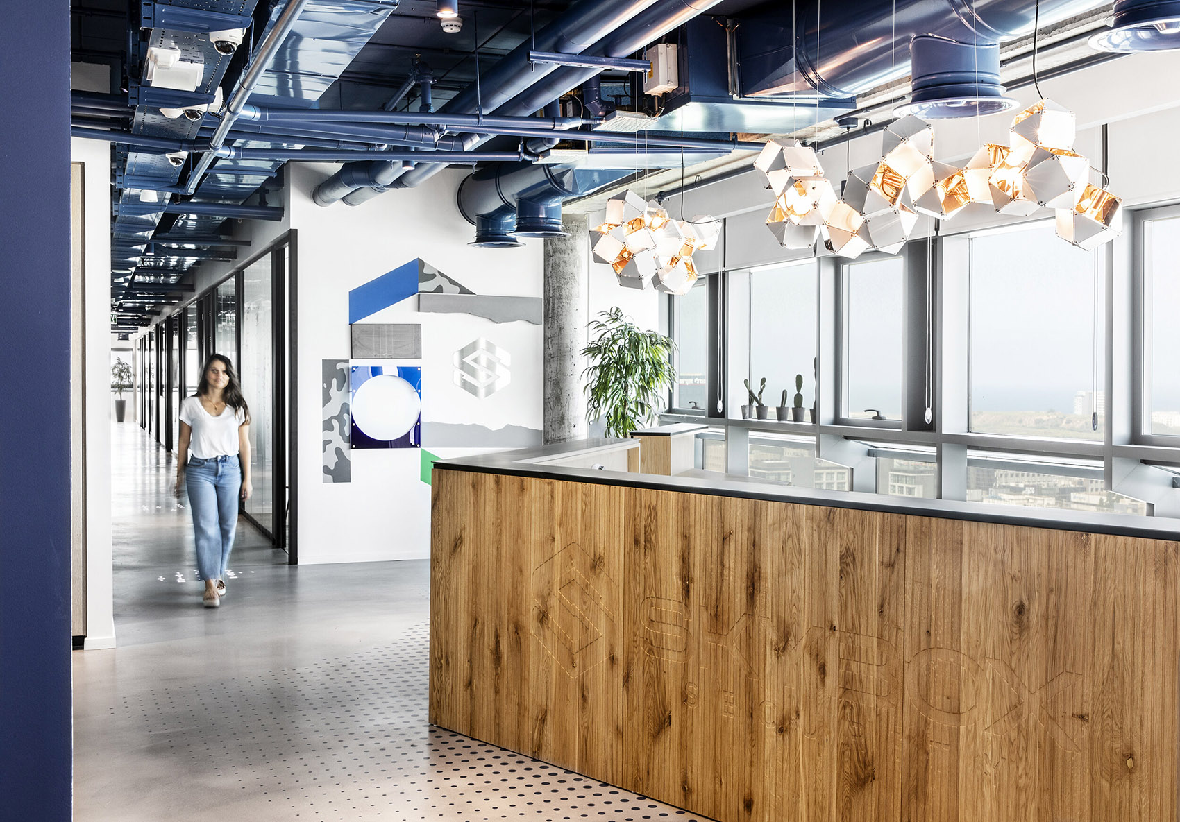 The SKYBOX offices by Roy David Architecture - 谷德设计网