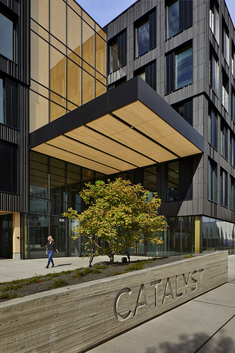 The Catalyst Building by Michael Green Architecture - 谷德设计网