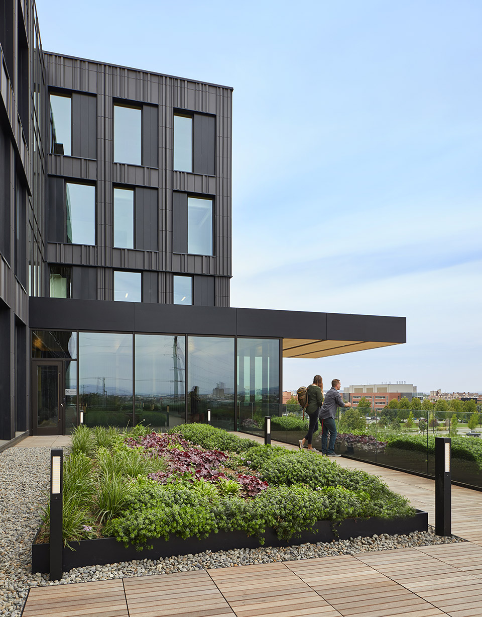 The Catalyst Building by Michael Green Architecture - 谷德设计网