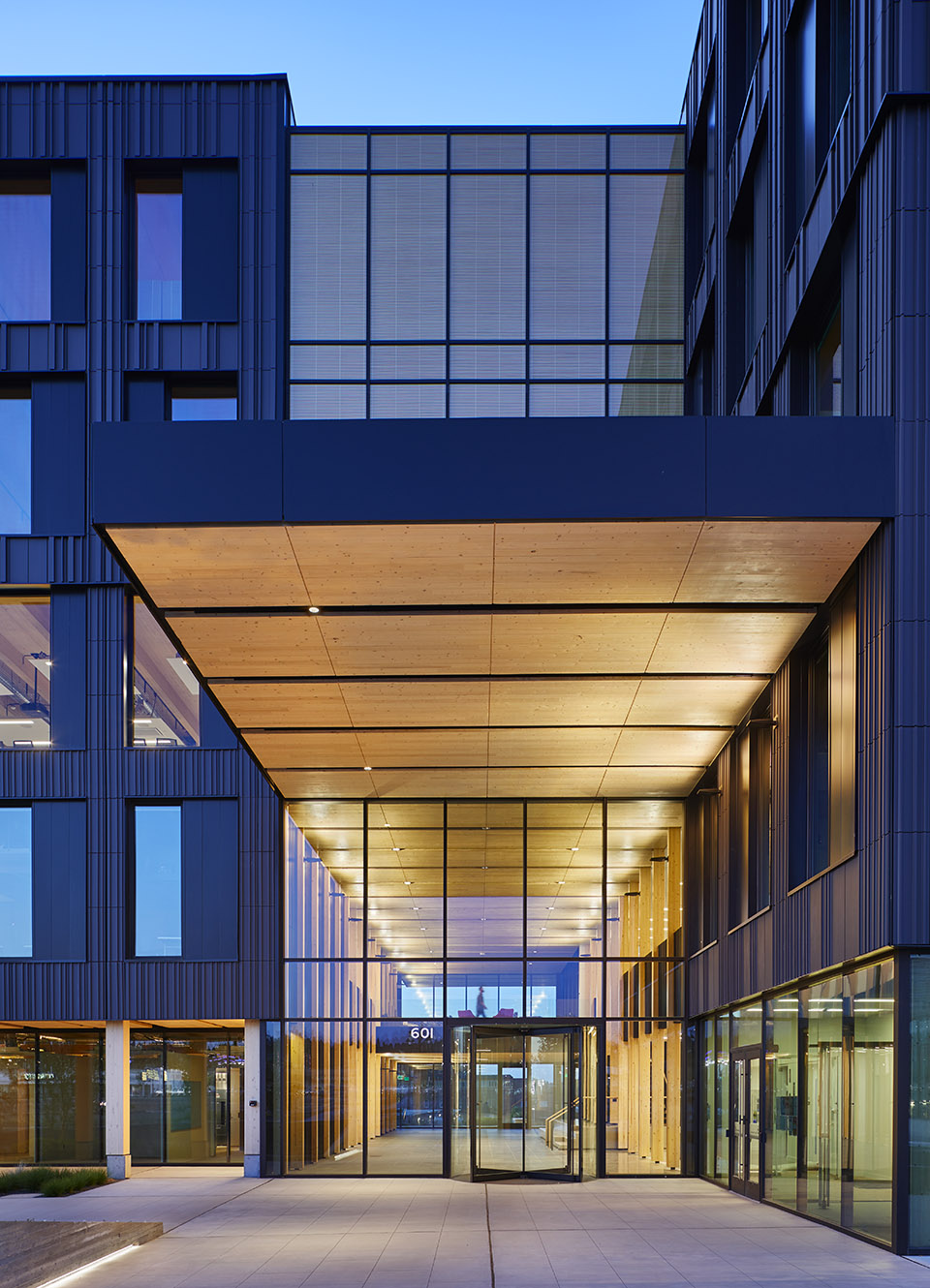 The Catalyst Building by Michael Green Architecture - 谷德设计网