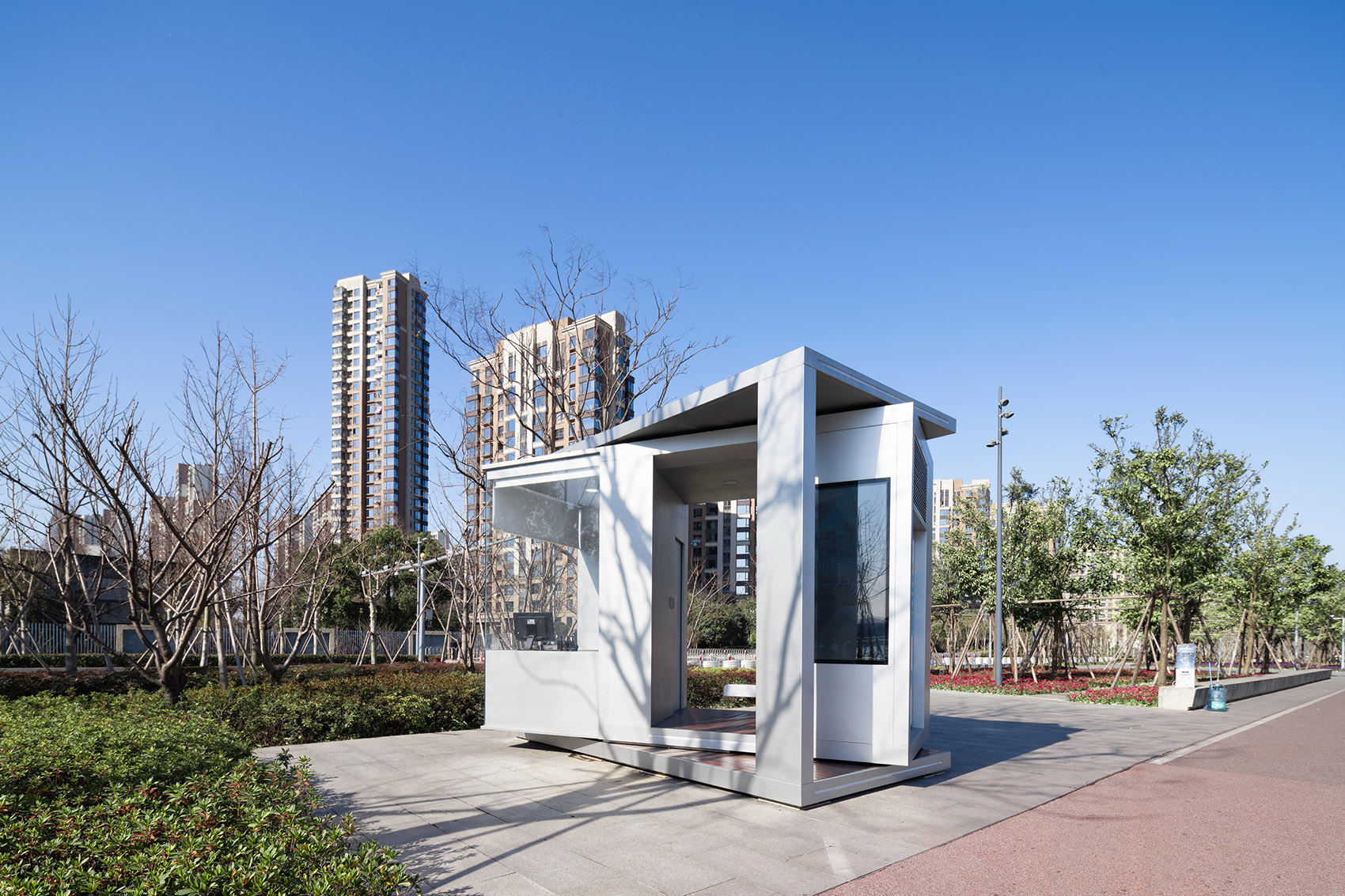 Rotatable Security Kiosk, China by NAN Architects - 谷德设计网