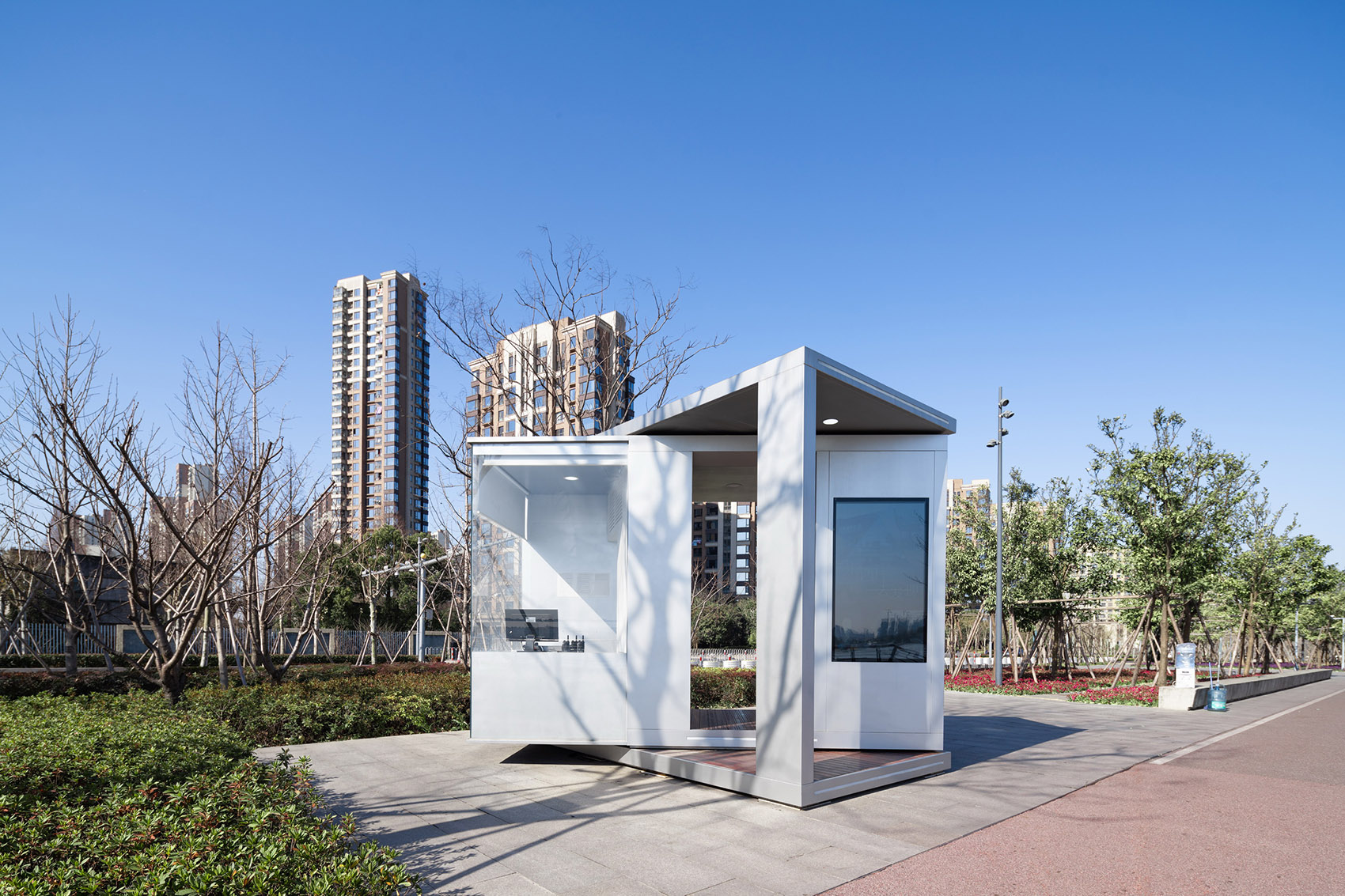 Rotatable Security Kiosk, China by NAN Architects - 谷德设计网