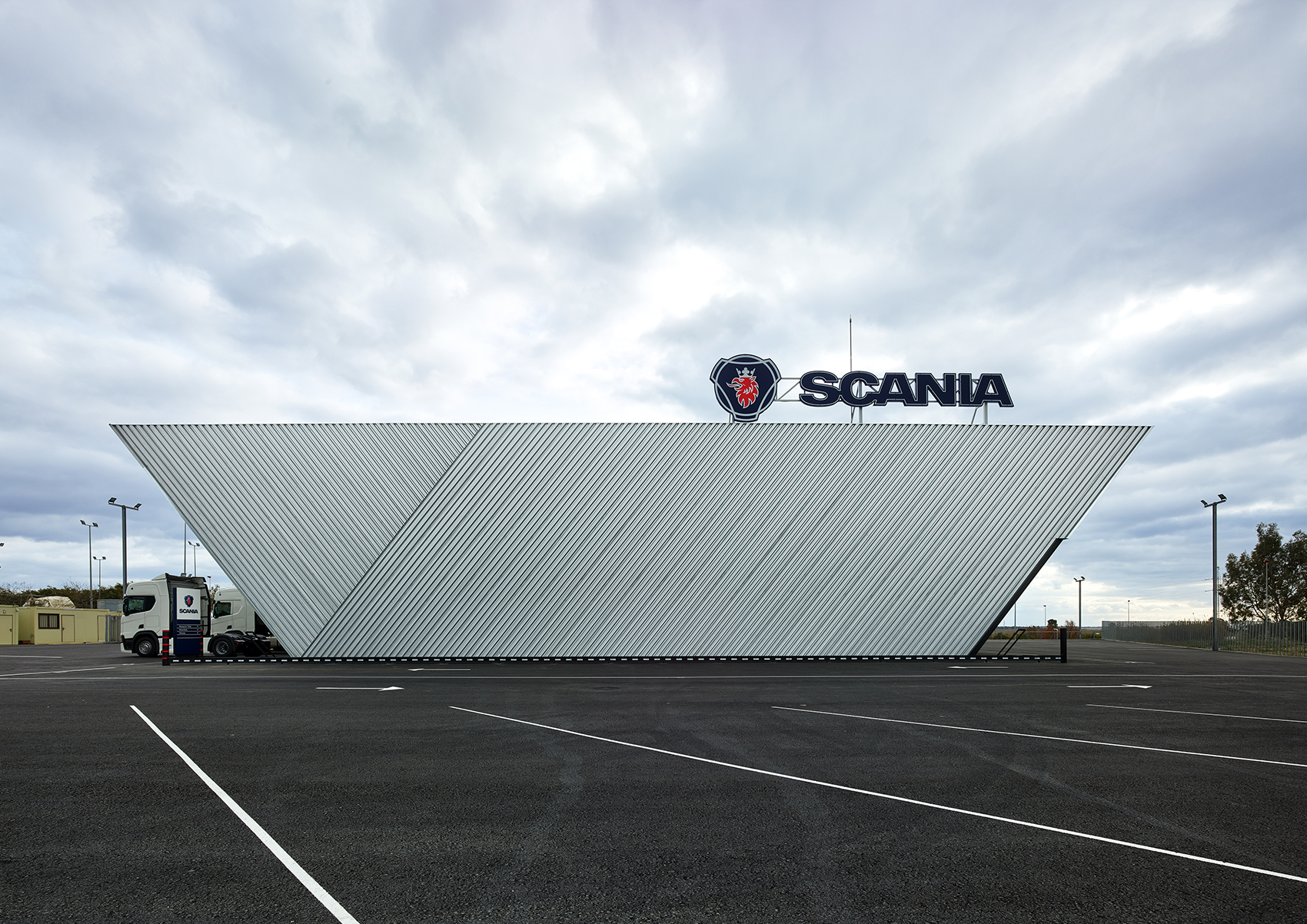 SCANIA Industrial Complex by EOVASTUDIO - 谷德设计网