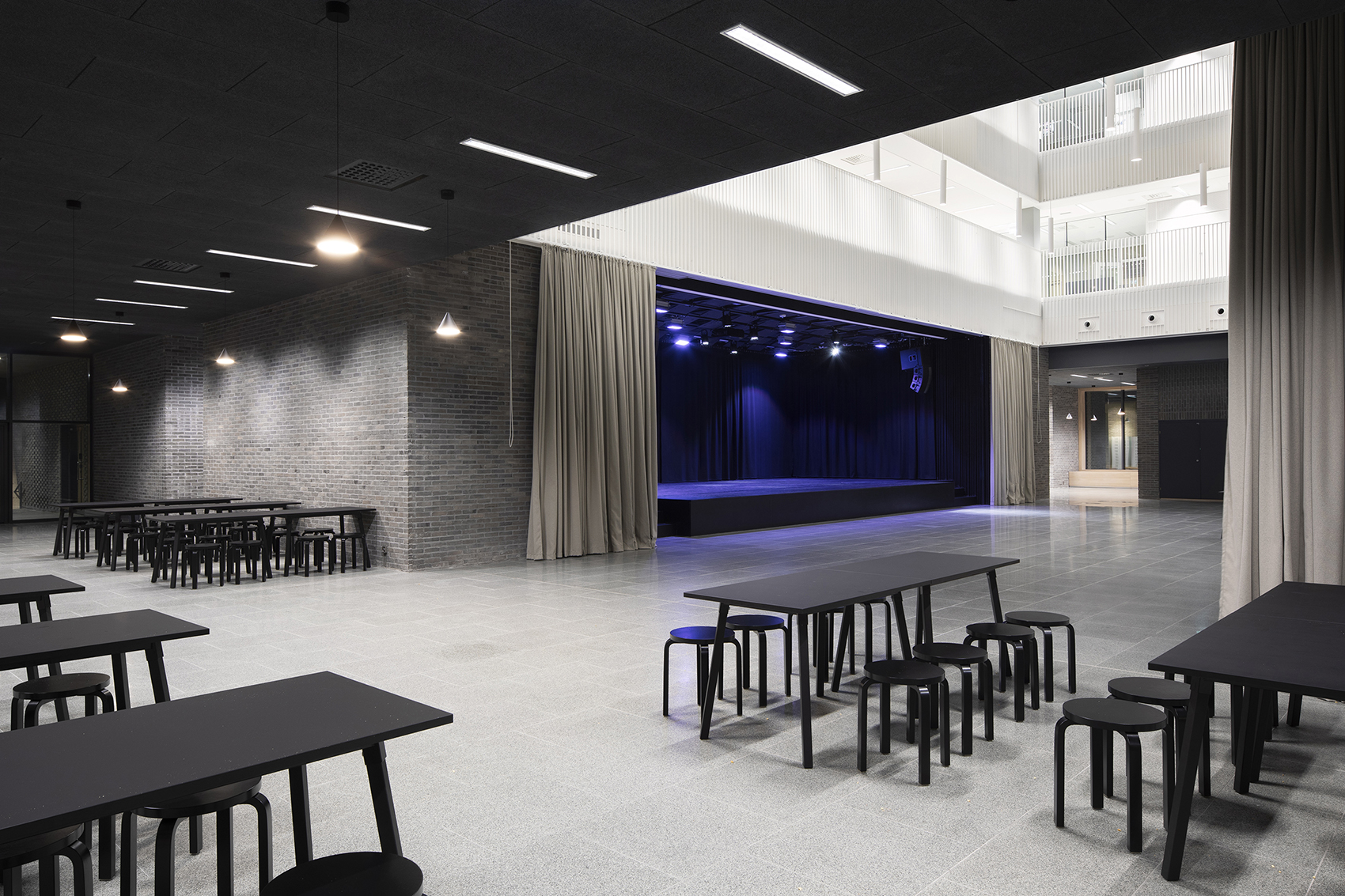Jätkäsaari Comprehensive School by AOR Architects - 谷德设计网