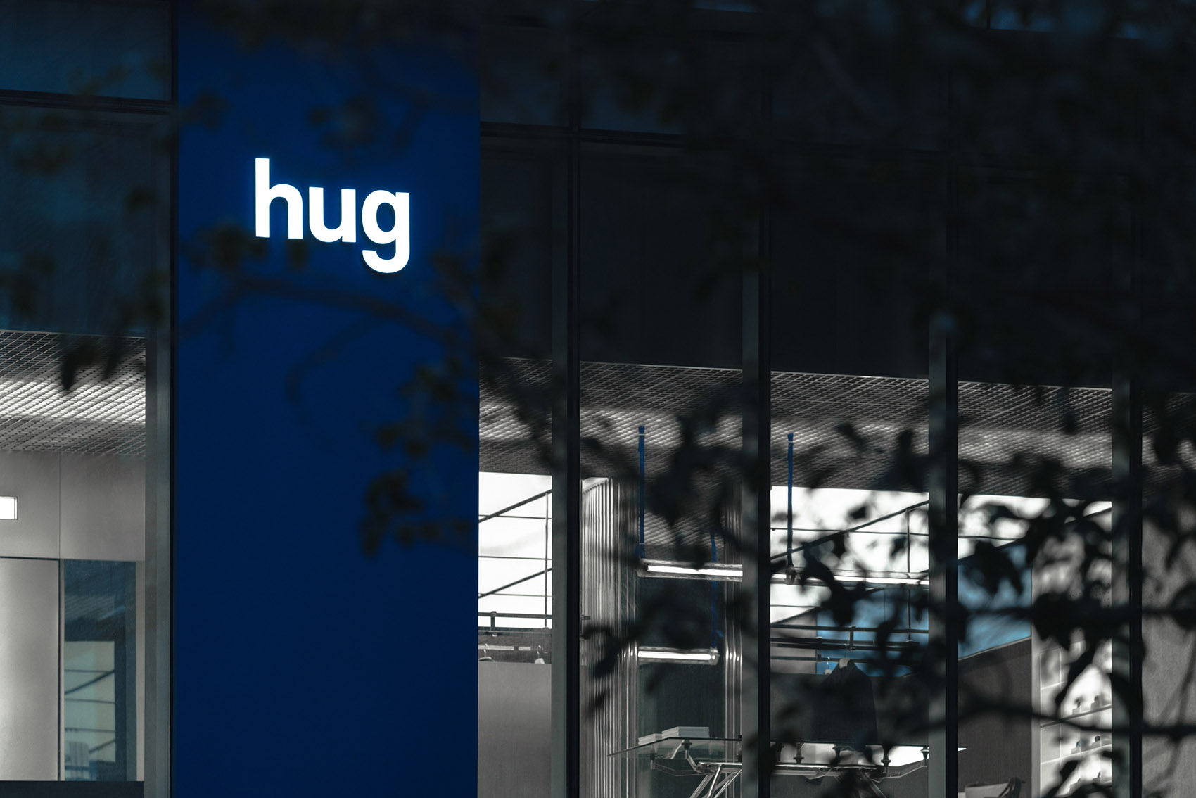 hug x UMA WANG, China by ATMOSPHERE - 谷德设计网