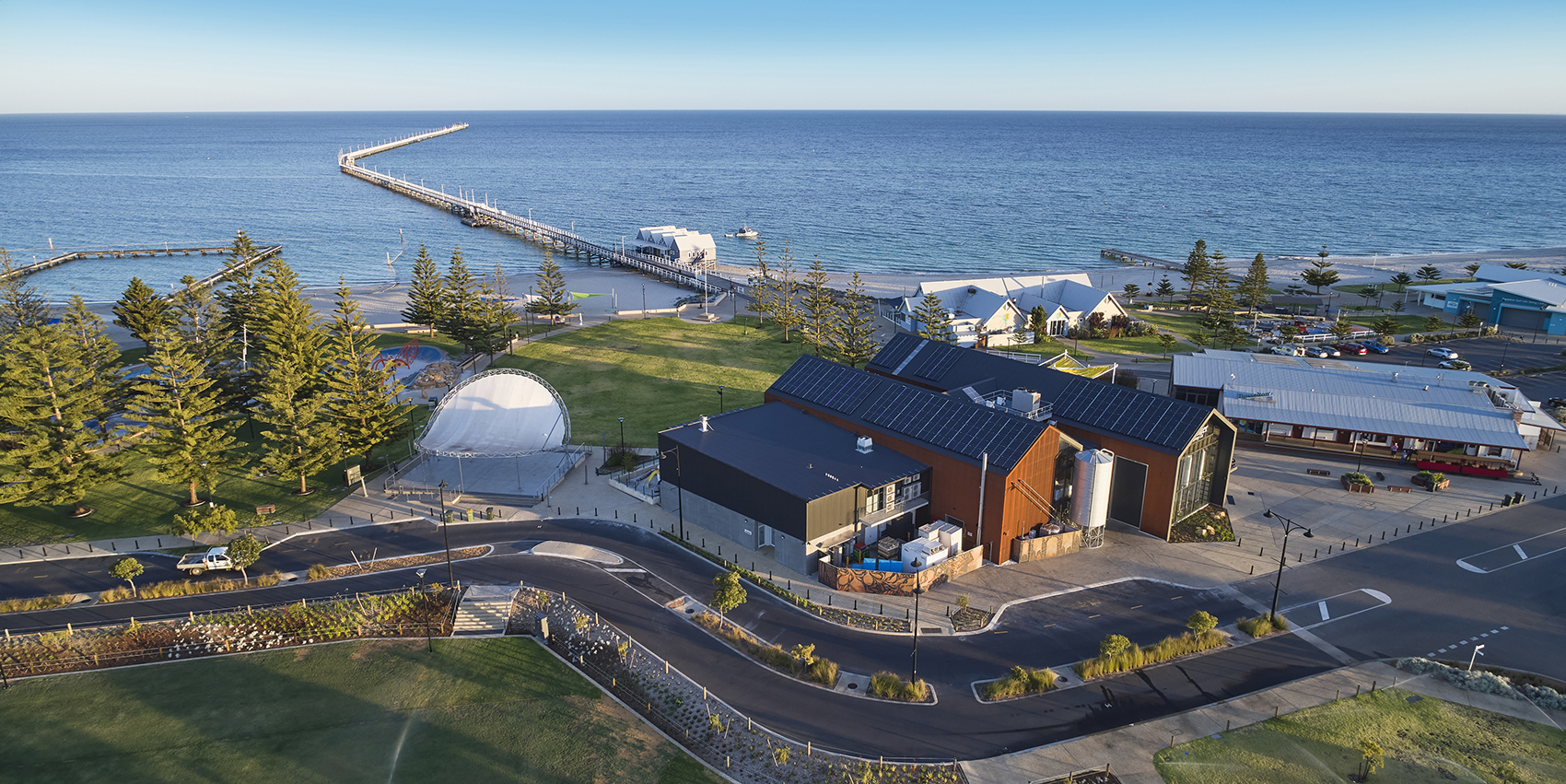 Shelter Brewery by Paul Burnham Architect - 谷德设计网