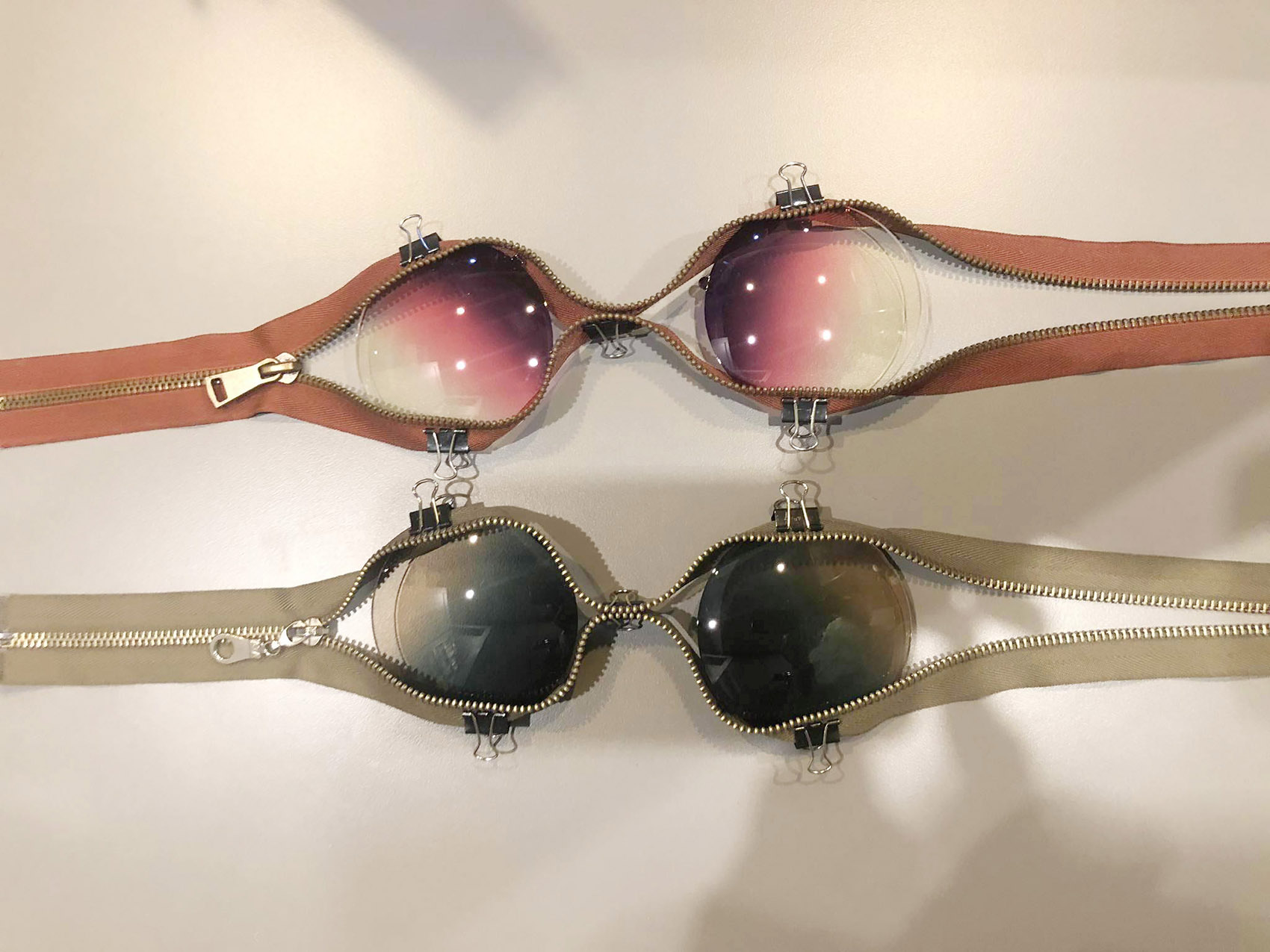 Zip Glasses by XYZ Integrated Architecture - 谷德设计网