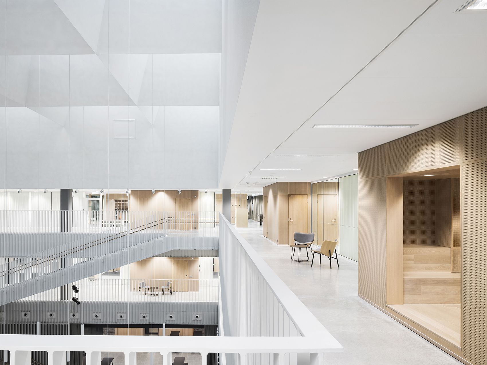 Jätkäsaari Comprehensive School by AOR Architects - 谷德设计网