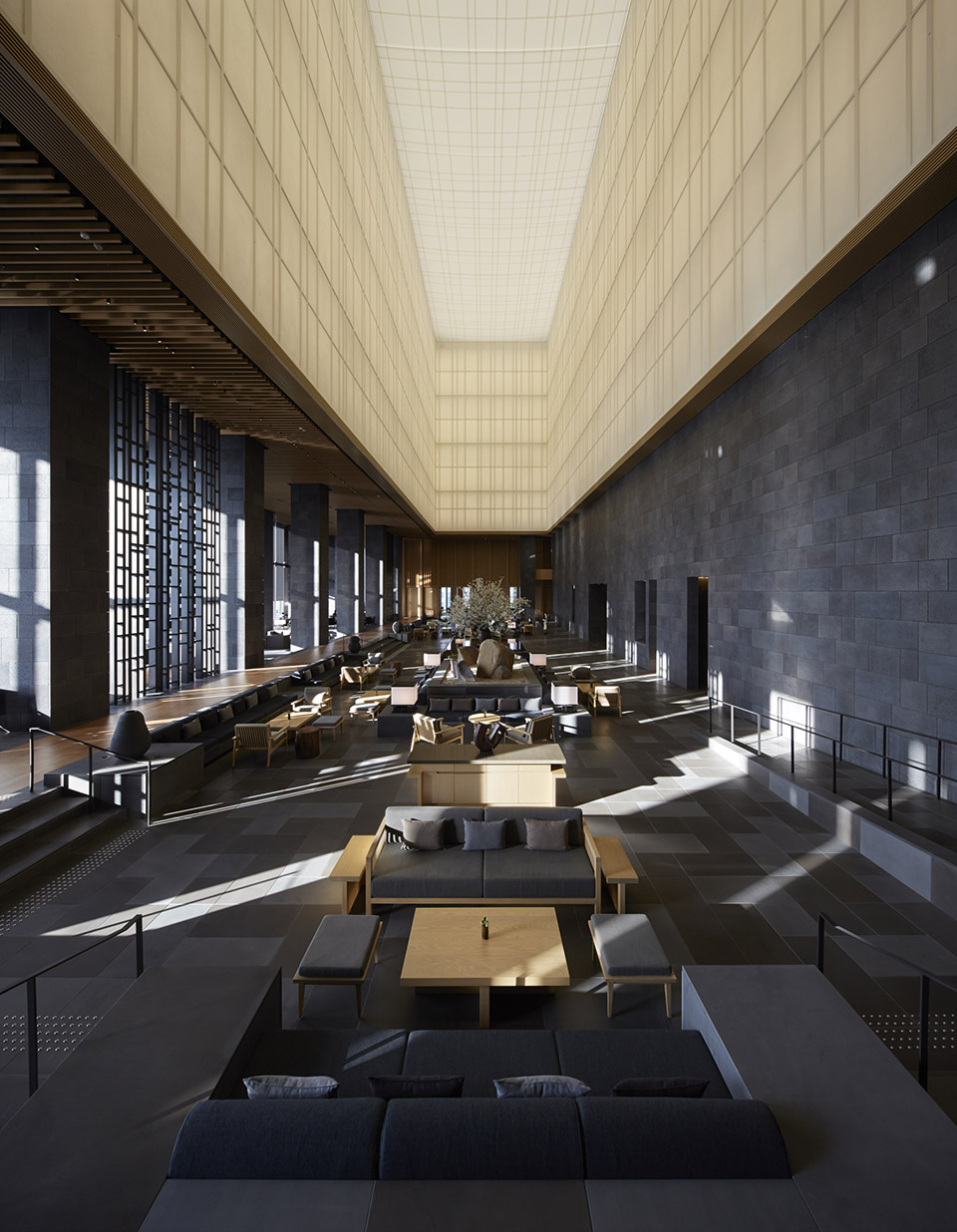 Aman Tokyo by Kerry Hill Architects - 谷德设计网
