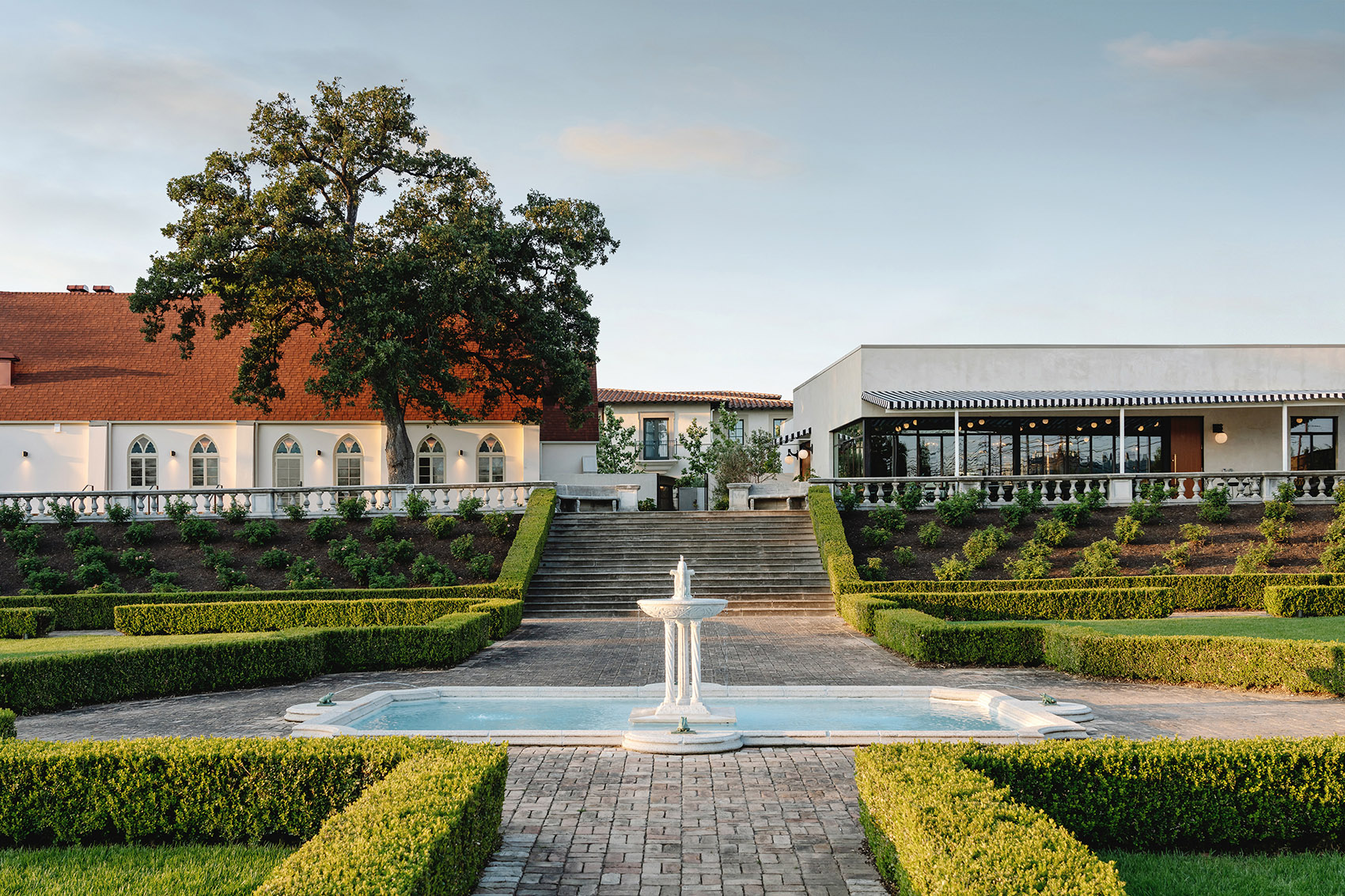 Commodore Perry Estate by Clayton Korte + Moule & Polyzoides + Ken Fulk ...
