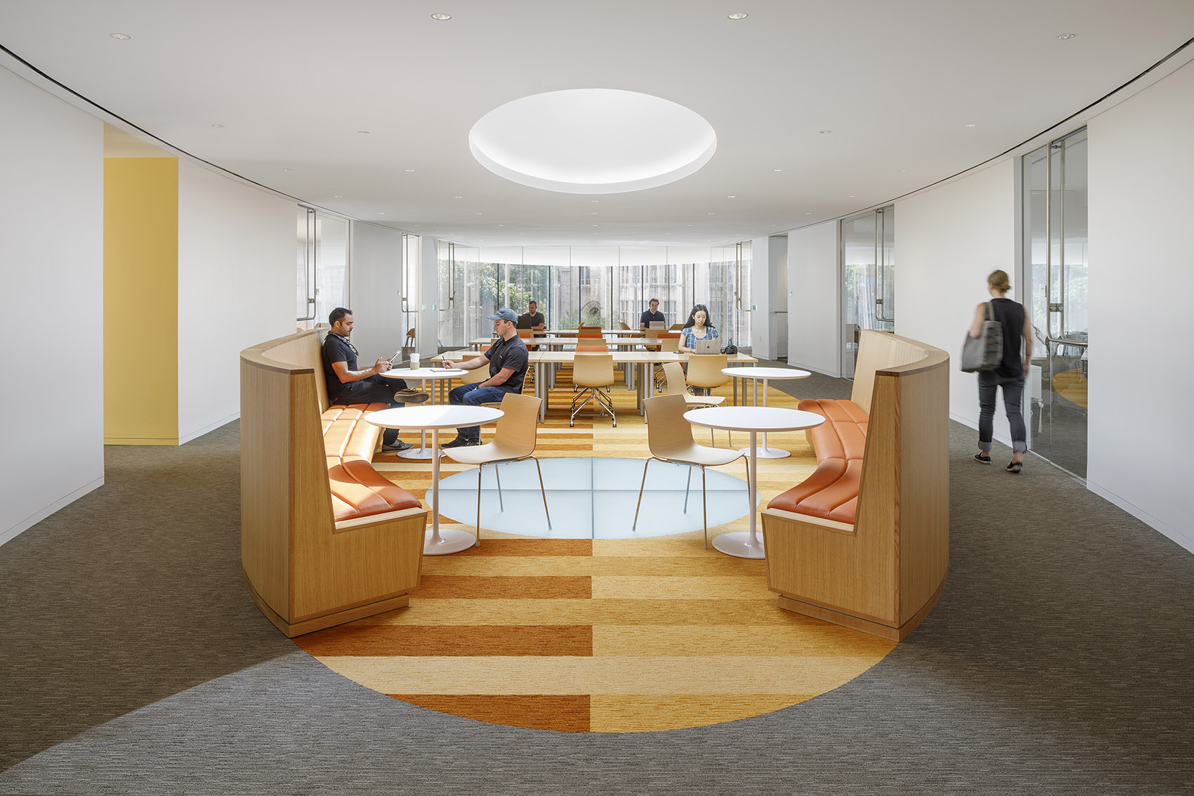 Yale University Center for Innovative Thinking by WEISS / MANFREDI - 谷德设计网