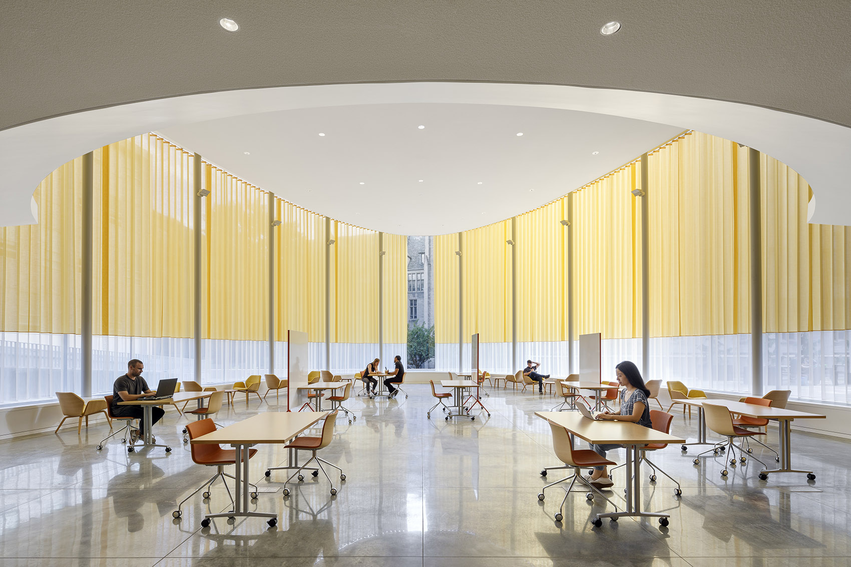 Yale University Center for Innovative Thinking by WEISS / MANFREDI - 谷德设计网