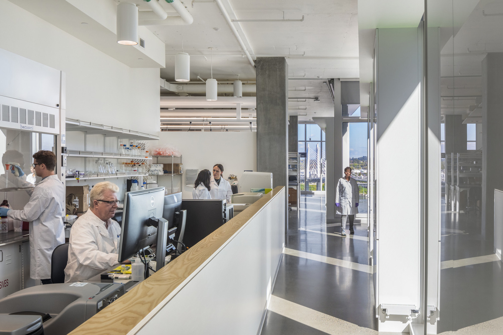 Knight Cancer Research Building by SRG Partnership - 谷德设计网