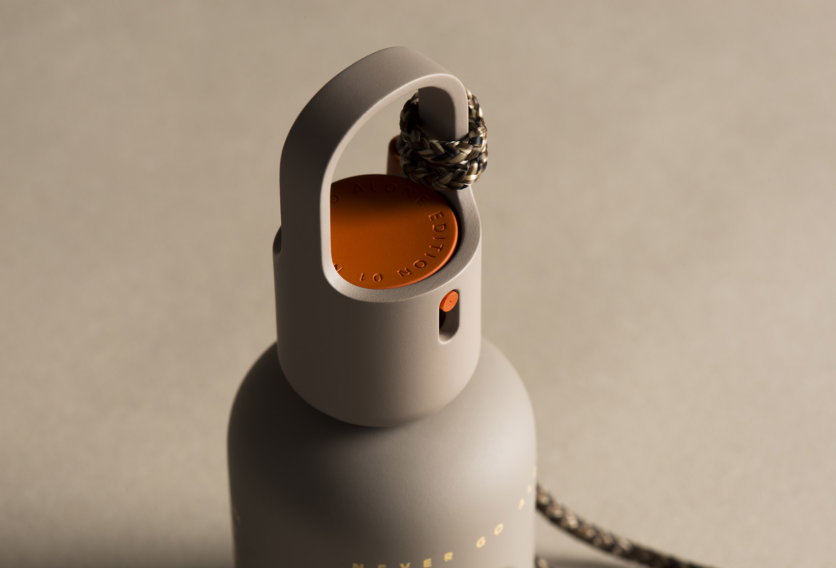 Never Go Alone self-care & sanitisation products by LAYER - 谷德设计网