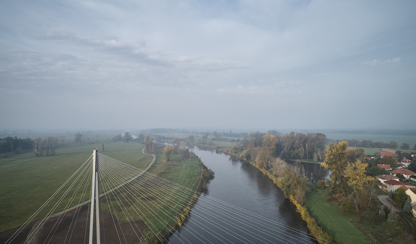 UHPFRC Footbridge by Petr Tej + Marek Blank + Jan Mourek - 谷德设计网