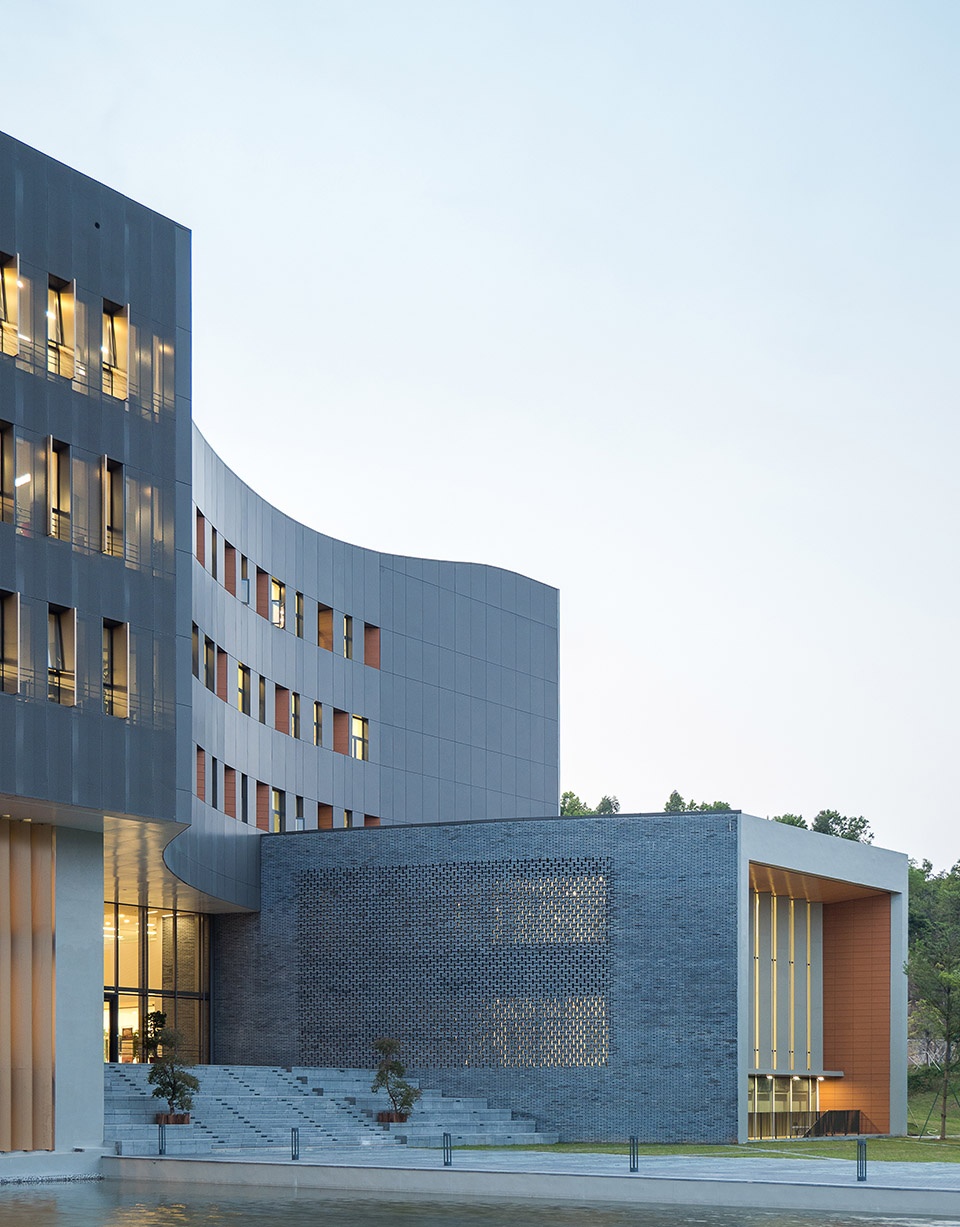 Chinese University of Hong Kong (SZ) Library by Wang Weijen ...