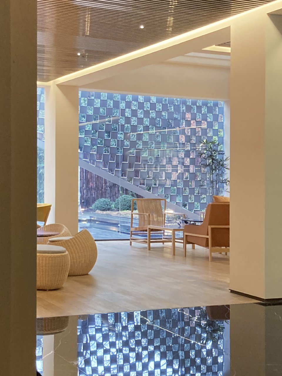 Floating Tiles – Hangzhou “Jinjihang” Boutique Furniture Store Design ...