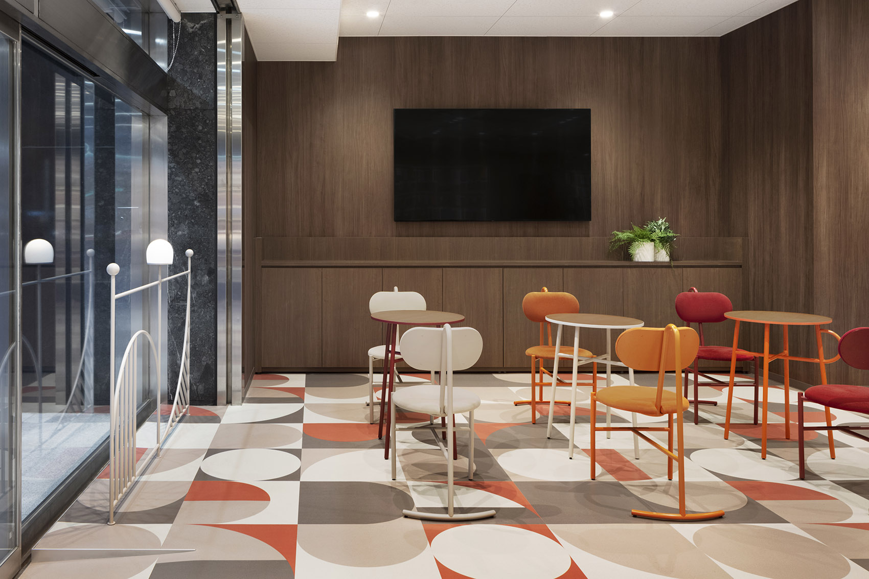 docomo shop + d garden by nendo - 谷德设计网