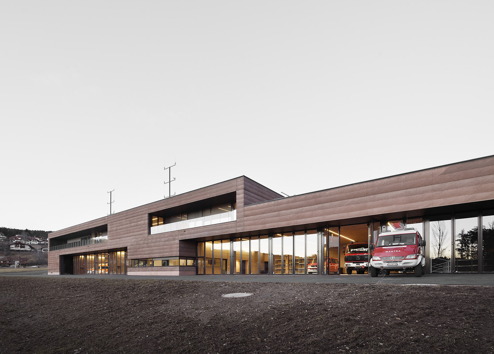 Civil protection centre Ritten by Roland Baldi Architects - 谷德设计网