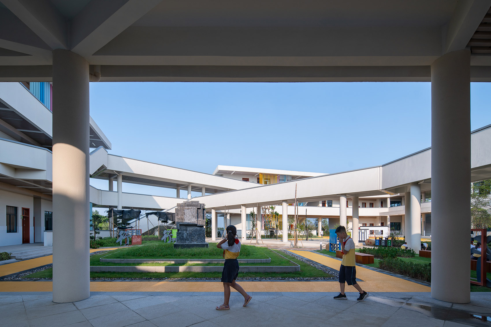 Erdu Primary School, Zhejiang, China by Qiu Jiayu + Paul Mok - 谷德设计网