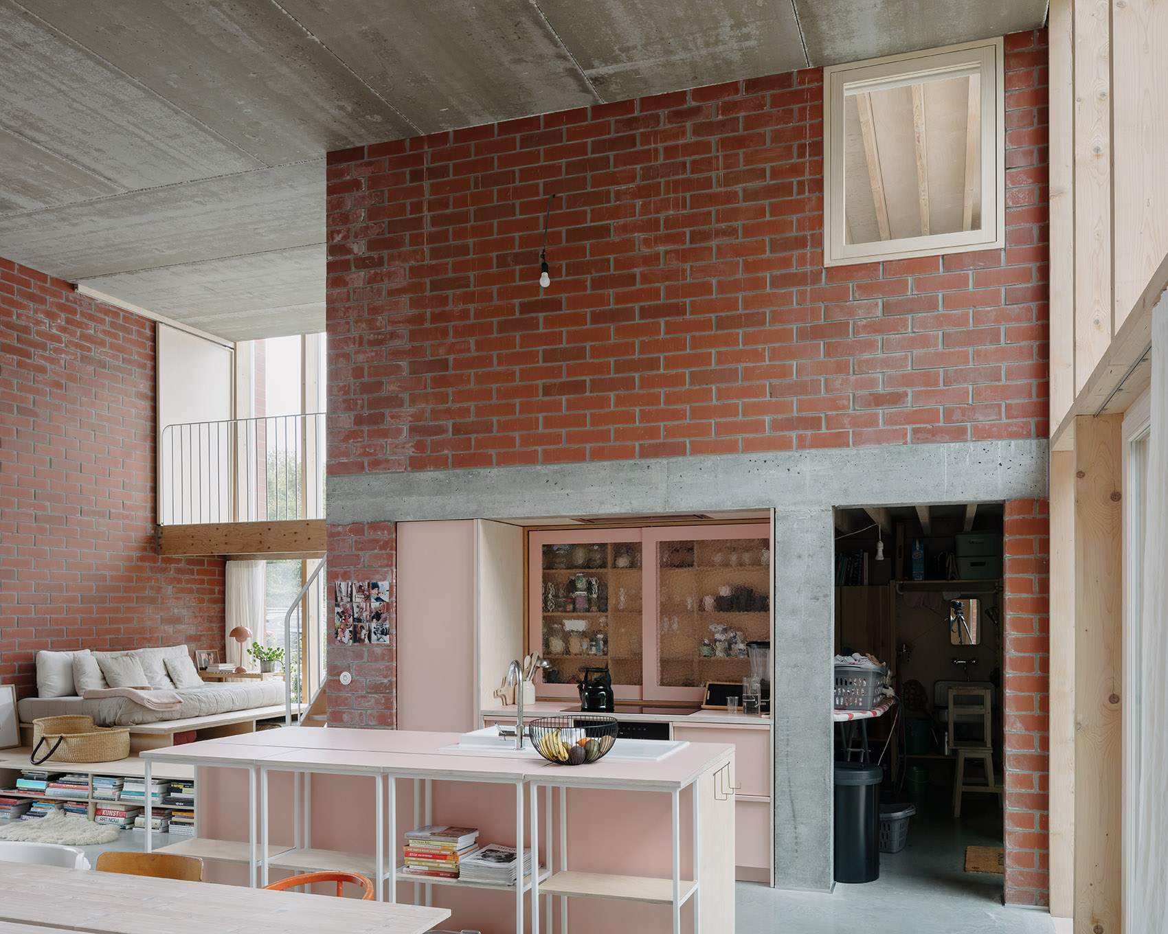 16-0590-fmM SINGLE FAMILY HOUSE by BLAF Architects - 谷德设计网