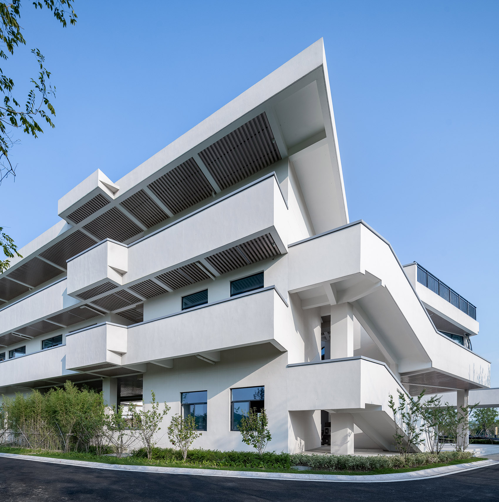 Erdu Primary School, Zhejiang, China by Qiu Jiayu + Paul Mok - 谷德设计网