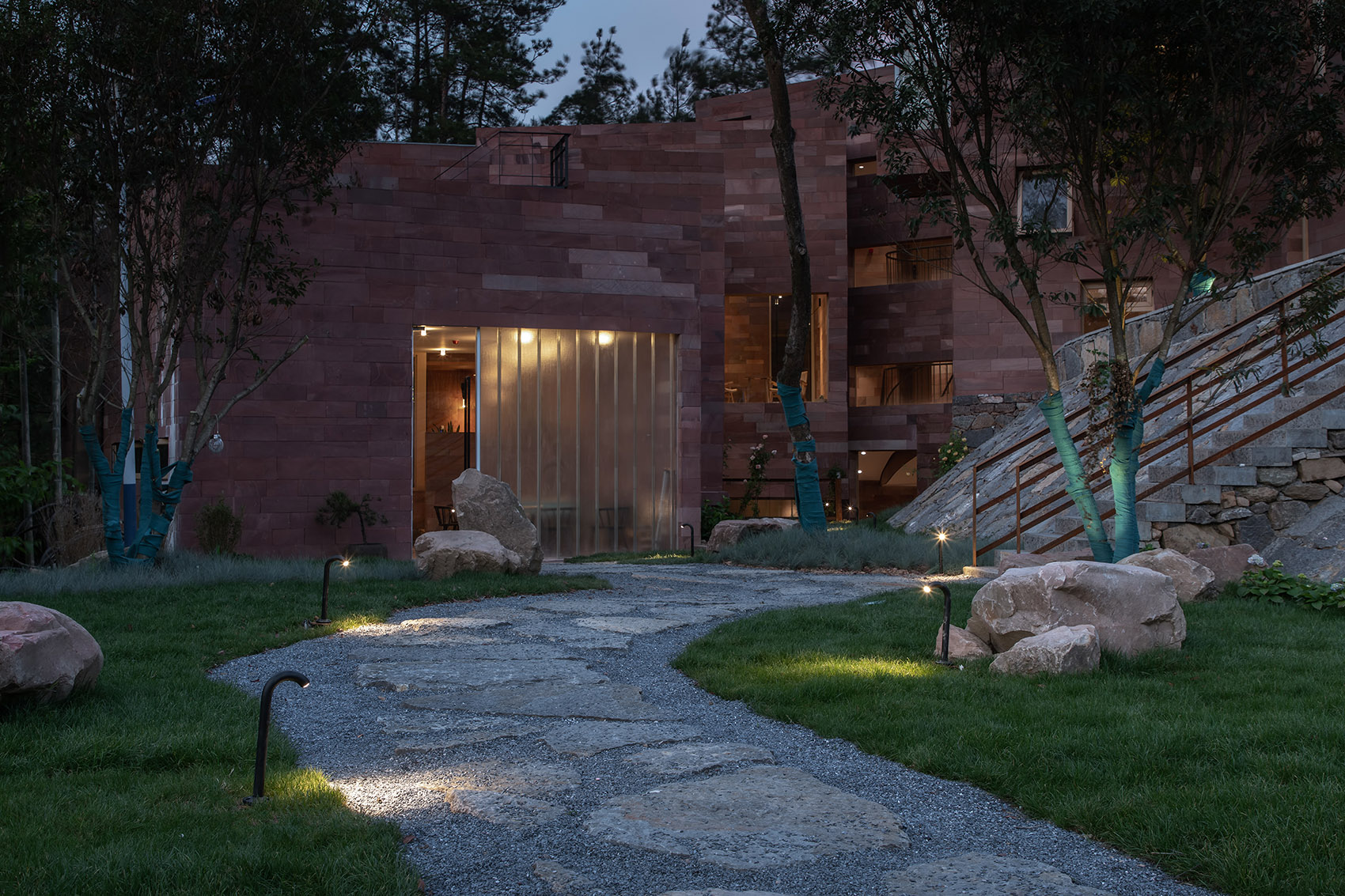 Red House, Hunan, China by Su Architects - 谷德设计网