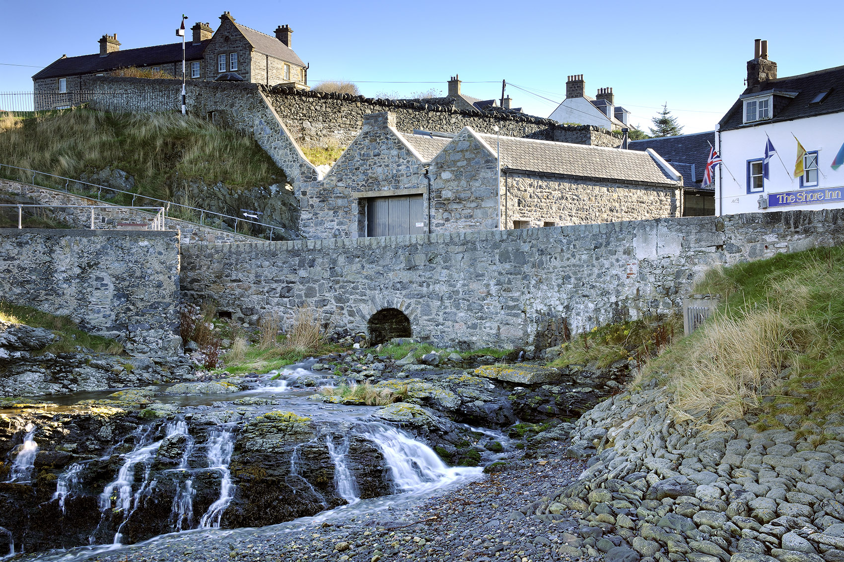 Portsoy Boatbuilding Center by Brown & Brown Architects - 谷德设计网