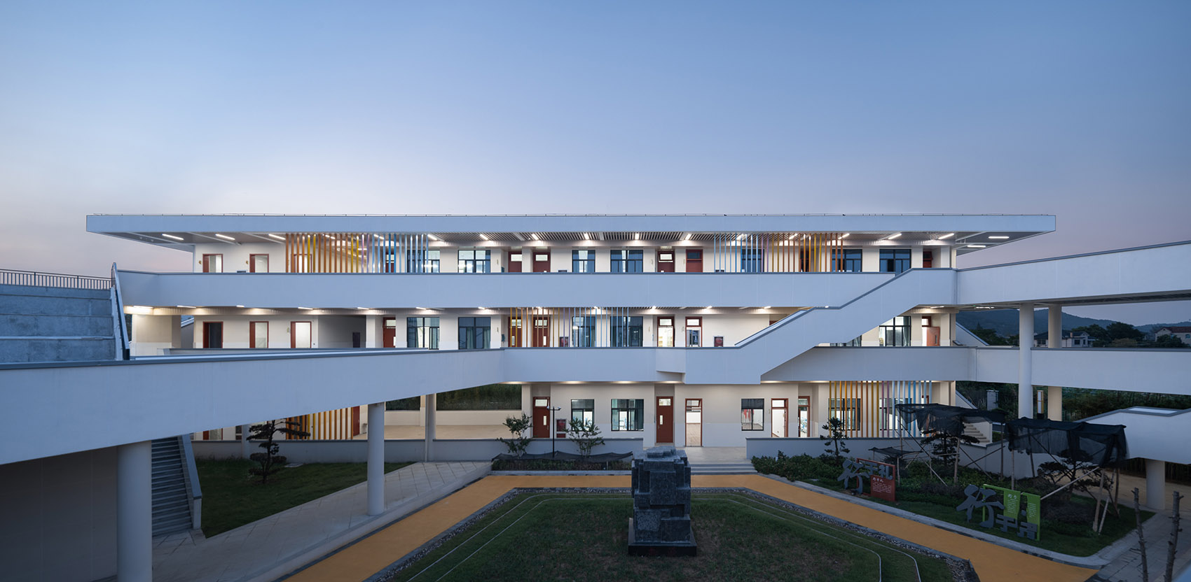 Erdu Primary School, Zhejiang, China by Qiu Jiayu + Paul Mok - 谷德设计网